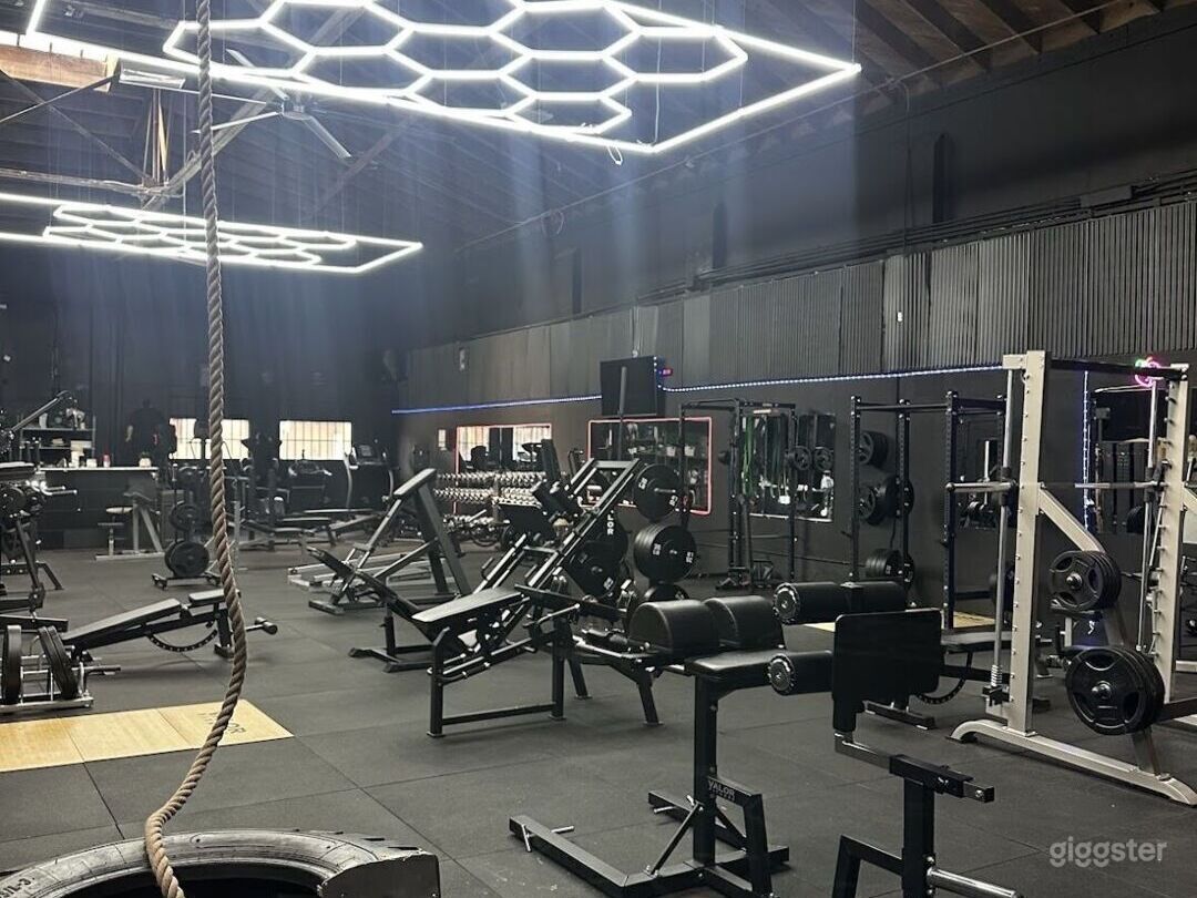 Indoor , private warehouse gym, perfect lighting | Rent this location ...