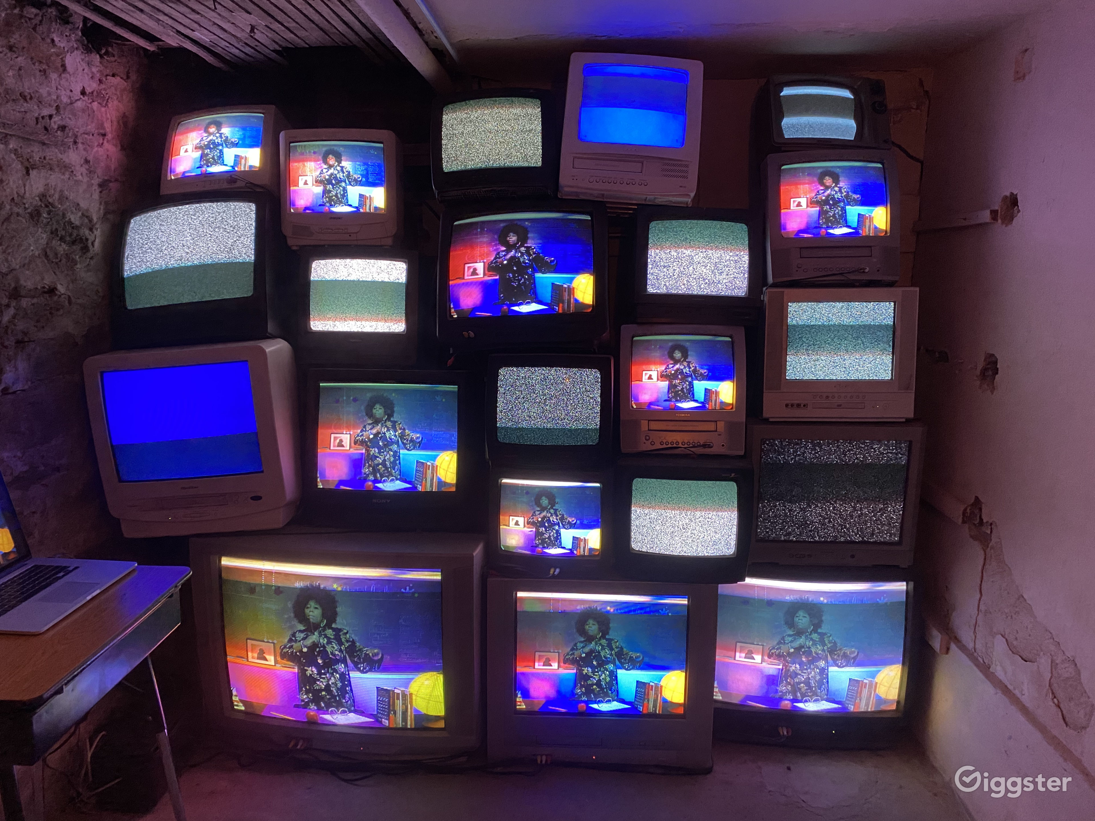 Classroom, TV Wall, Clock Stairway, Hall of Lamps | Rent this location ...