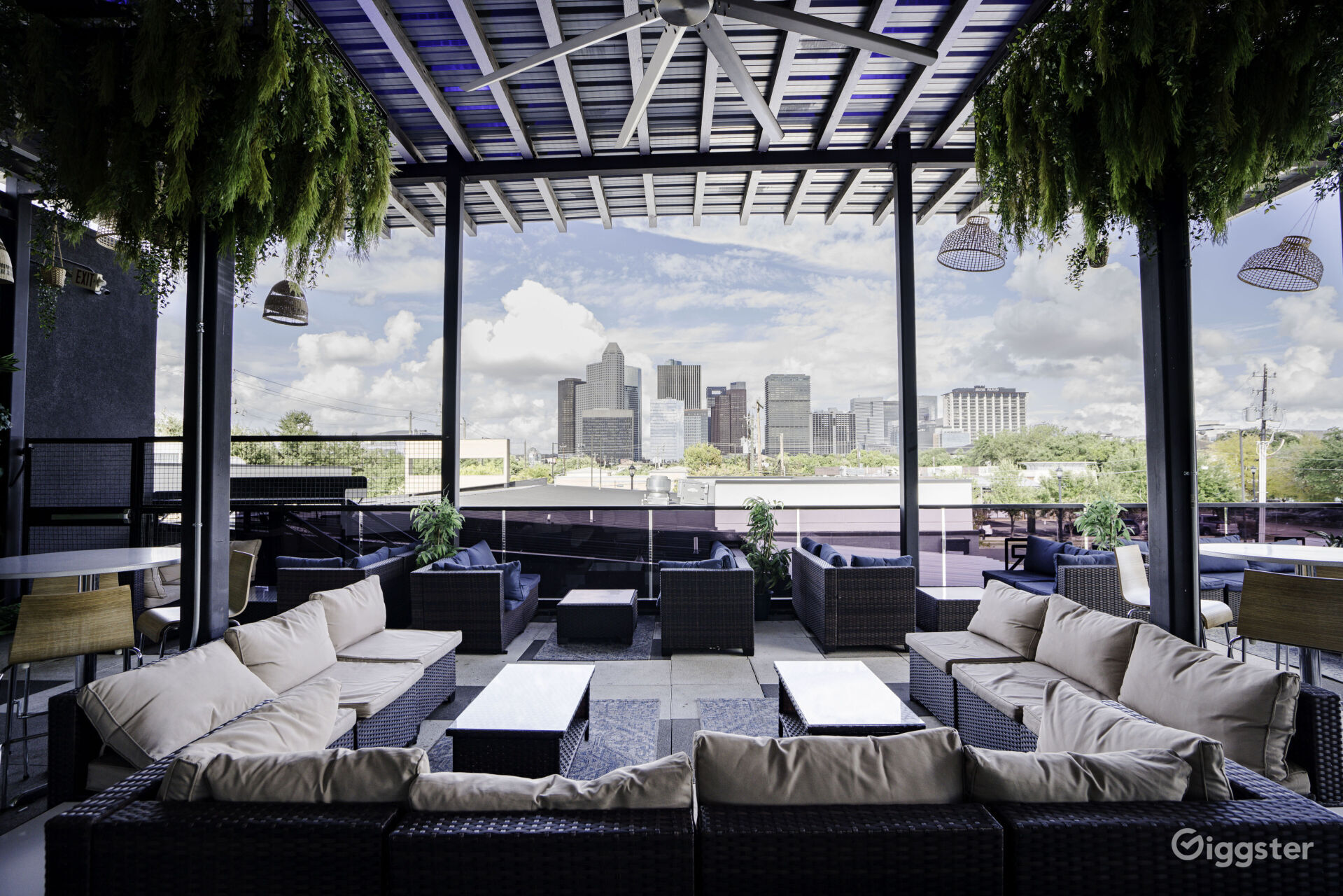 Stunning Rooftop Bar & Lounge in Midtown Houston | Rent this location ...
