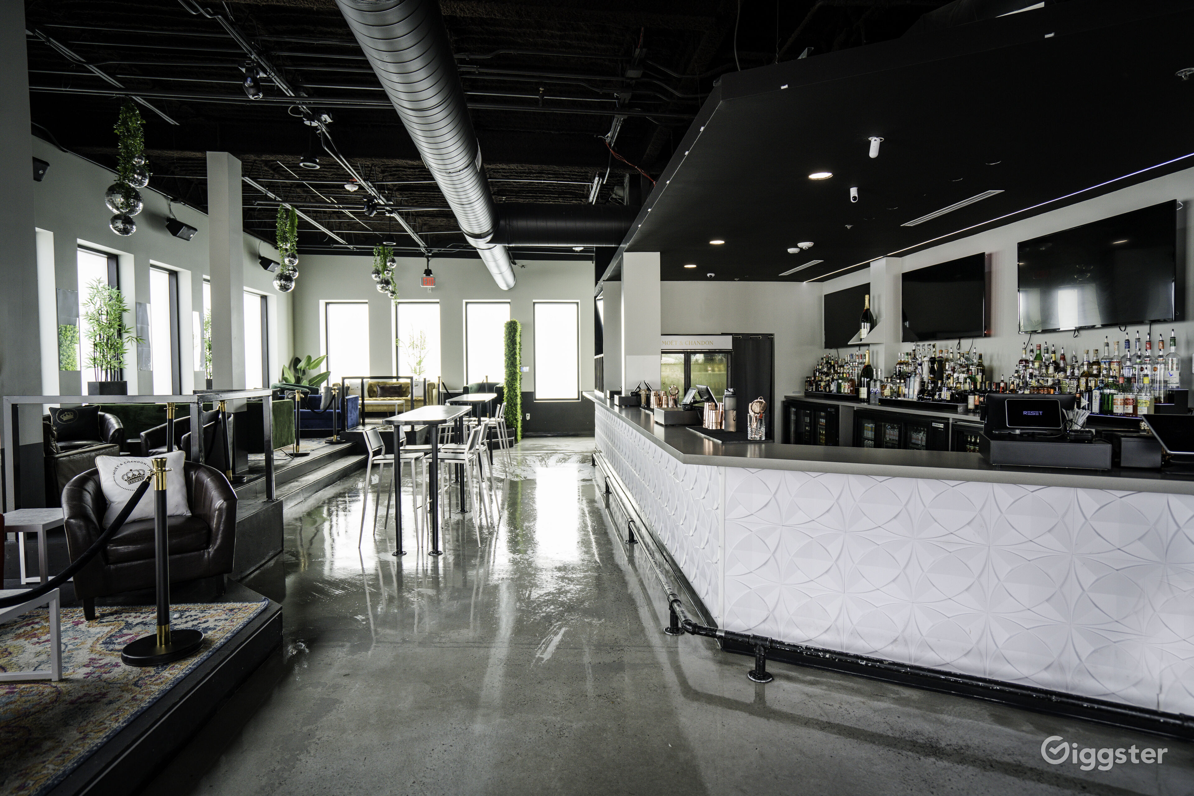 Stunning Rooftop Bar & Lounge in Midtown Houston | Rent this location ...