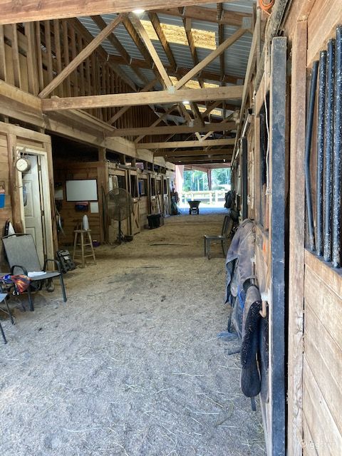 Barn Aisleway | Rent this location on Giggster