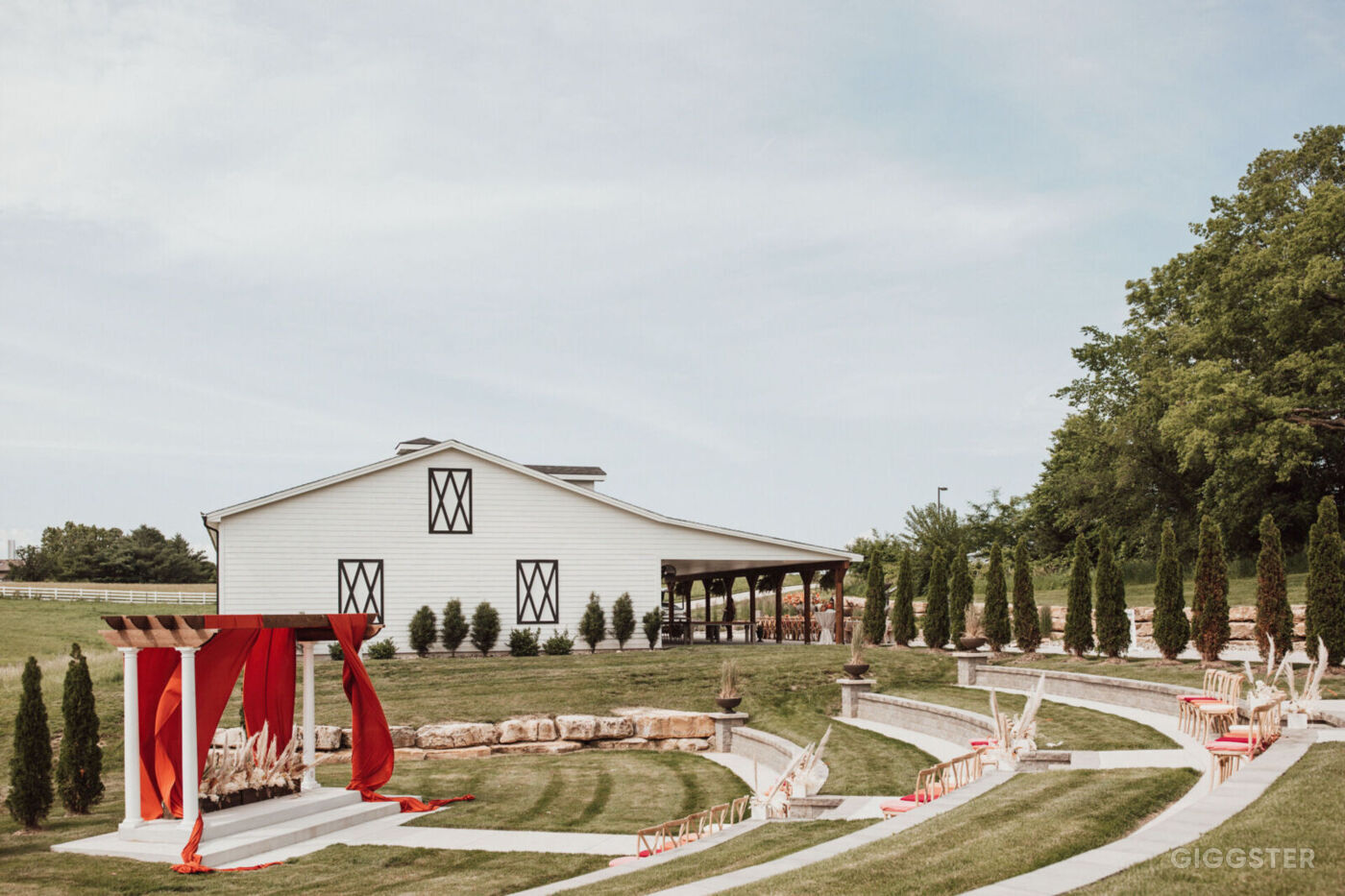 Event Barn With Outdoor Amphitheater | Rent this location on Giggster