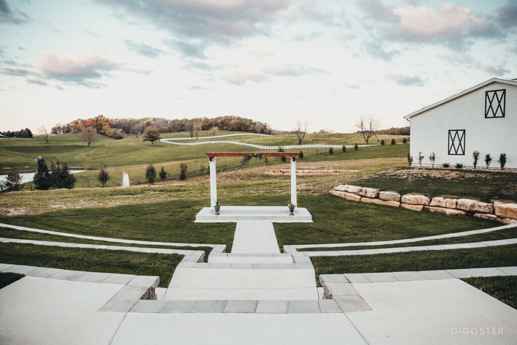 Event Barn With Outdoor Amphitheater | Rent this location on Giggster