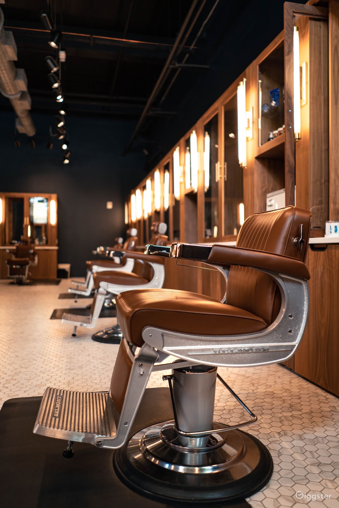 Barbershop and Bar | Rent this location on Giggster