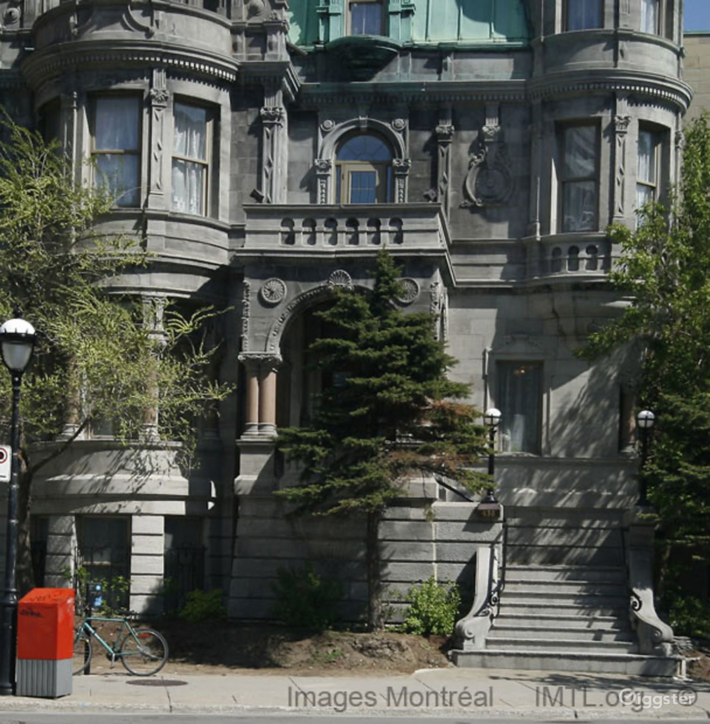 Historic Castle in the heart of Montreal | Rent this location on Giggster