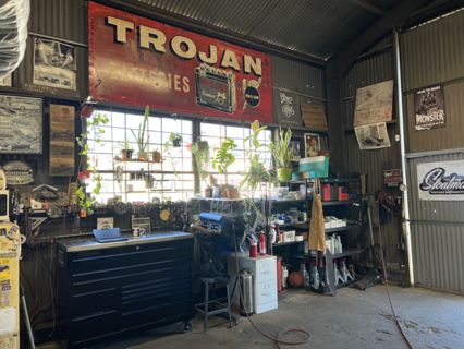 Vintage Car Restoration Shop | Rent this location on Giggster