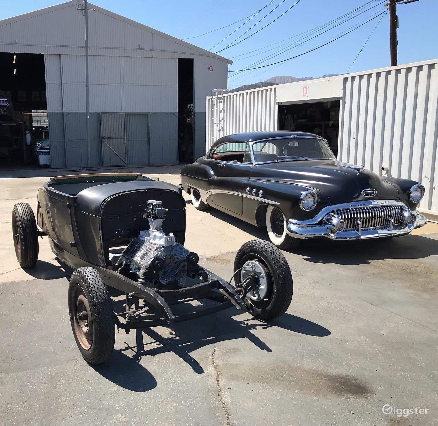 Vintage Car Restoration Shop | Rent this location on Giggster