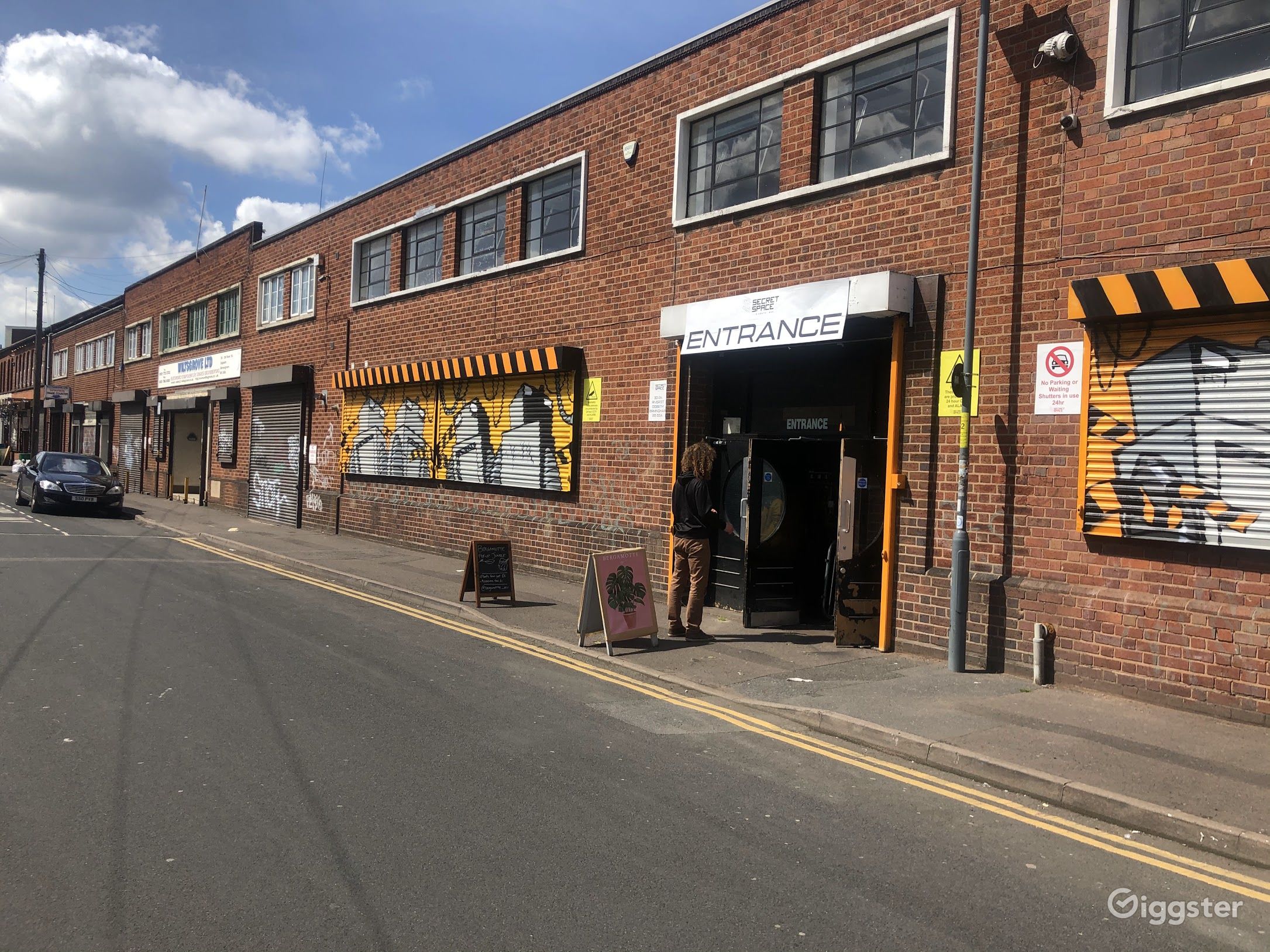 Reception Bar for 300 in Digbeth Secret Space | Rent this location on ...