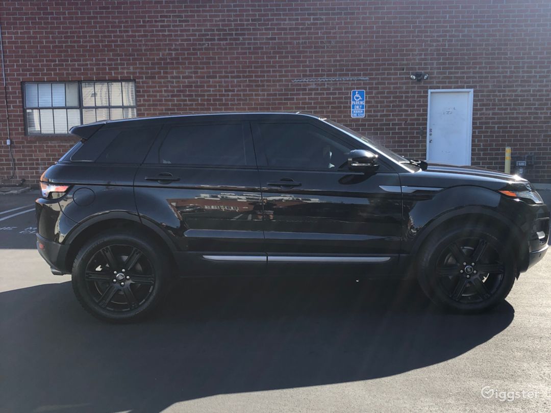 Range Rover Evoque (blacked out) | Rent this location on Giggster