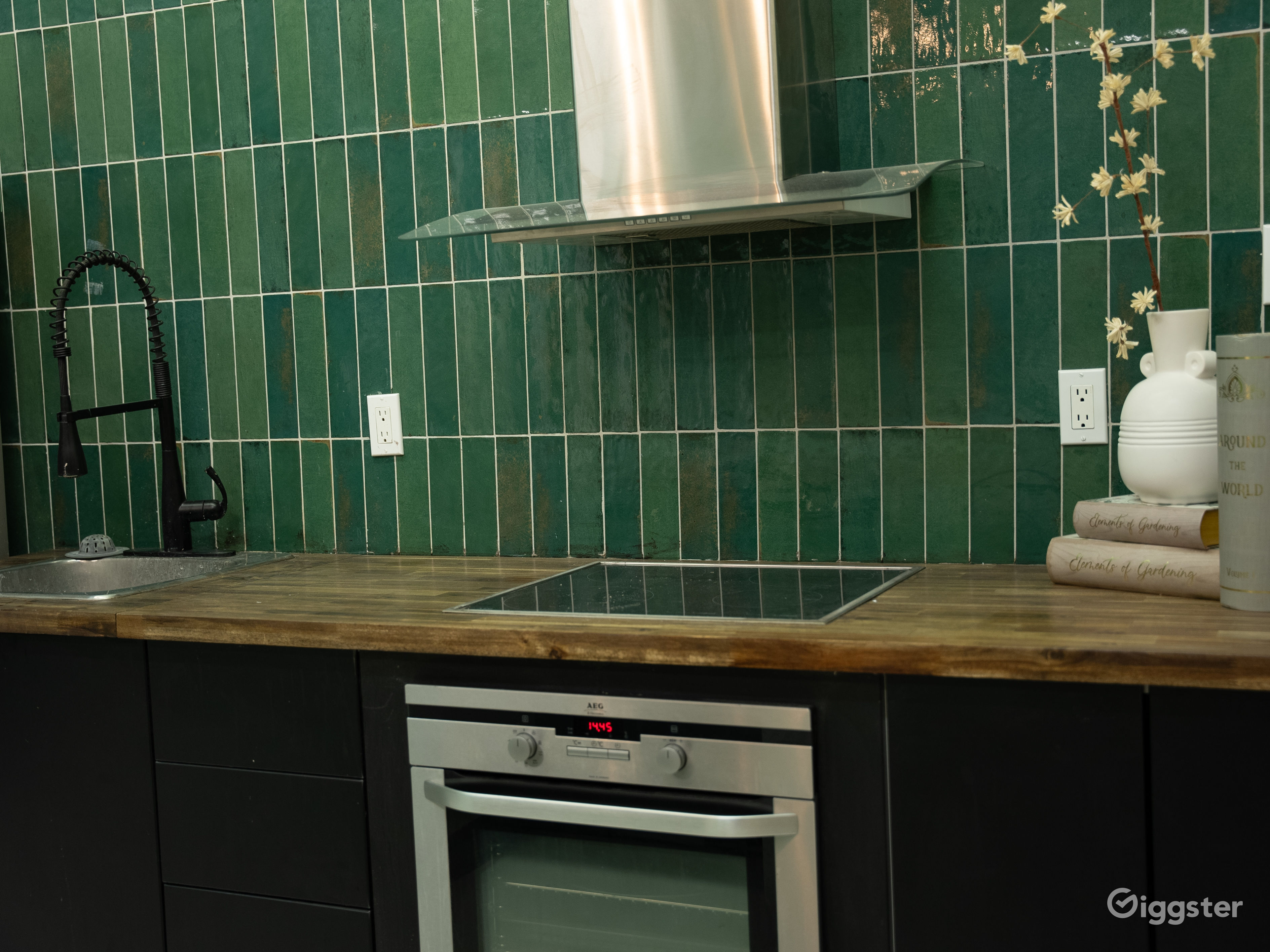 Yucatan versatile studio | Rent this location on Giggster