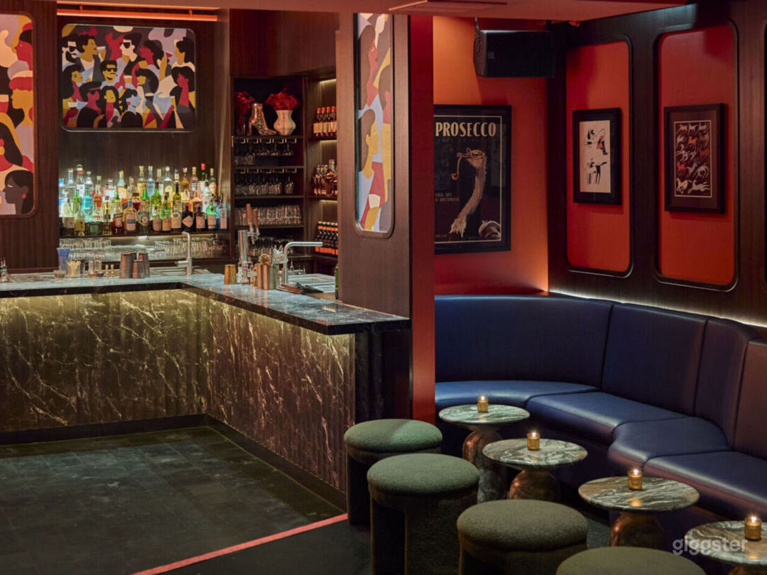 5,000 sqft Cocktail bar/Restaurant 3 floors | Rent this location on ...