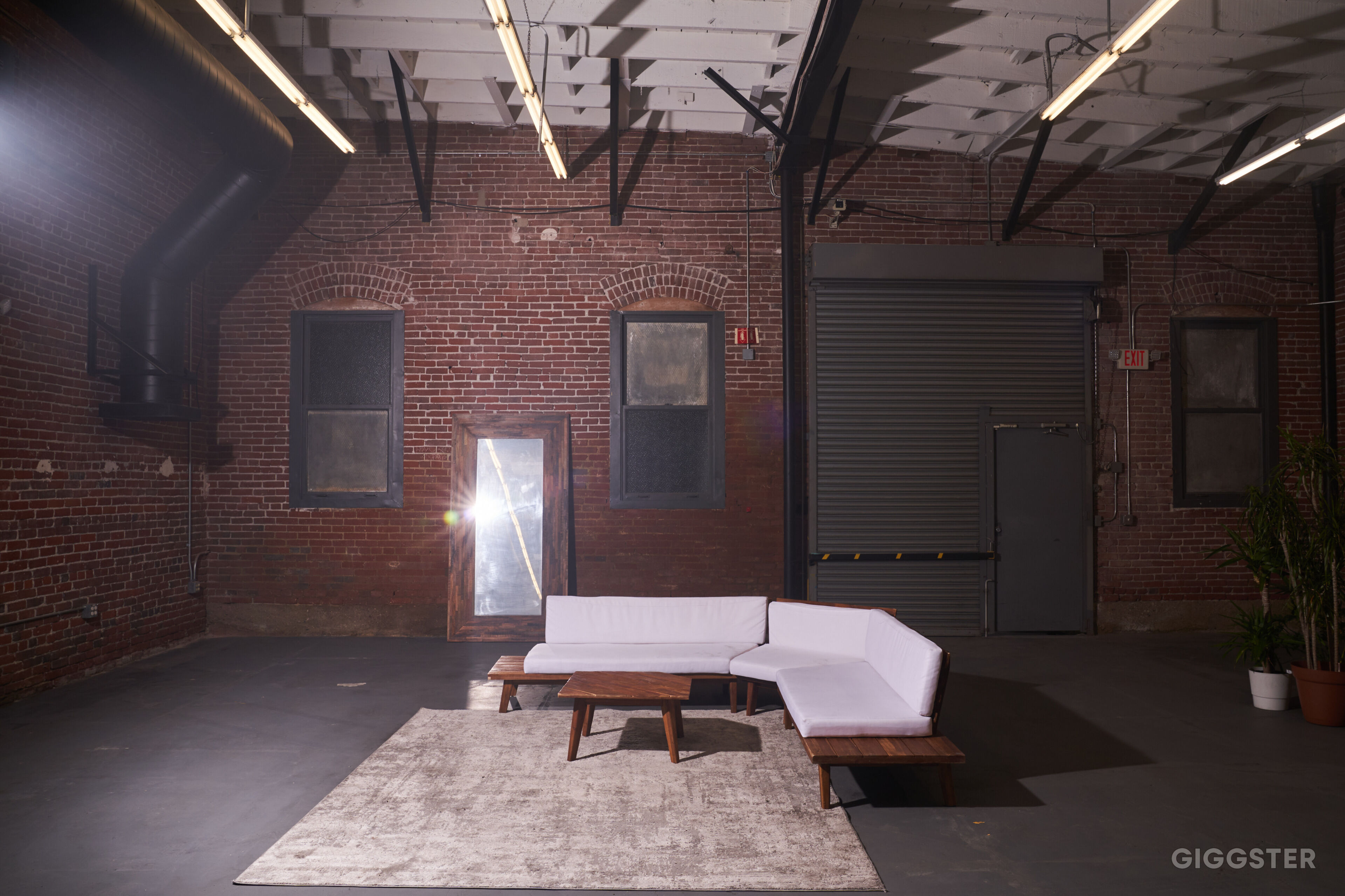 Creative Production Studio and Event Space | Rent this location on Giggster