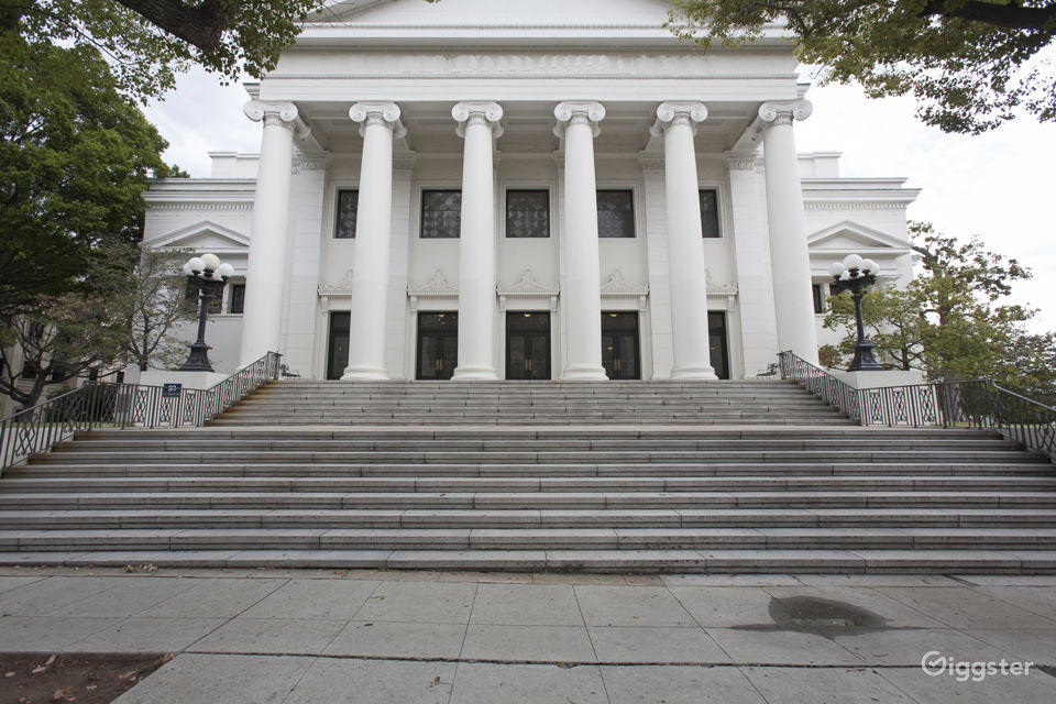 Mini White House | Rent this location on Giggster