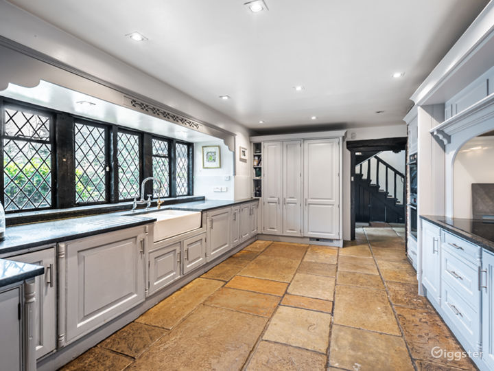 Large Period House With Garden And Swimming Pool | Rent this location ...