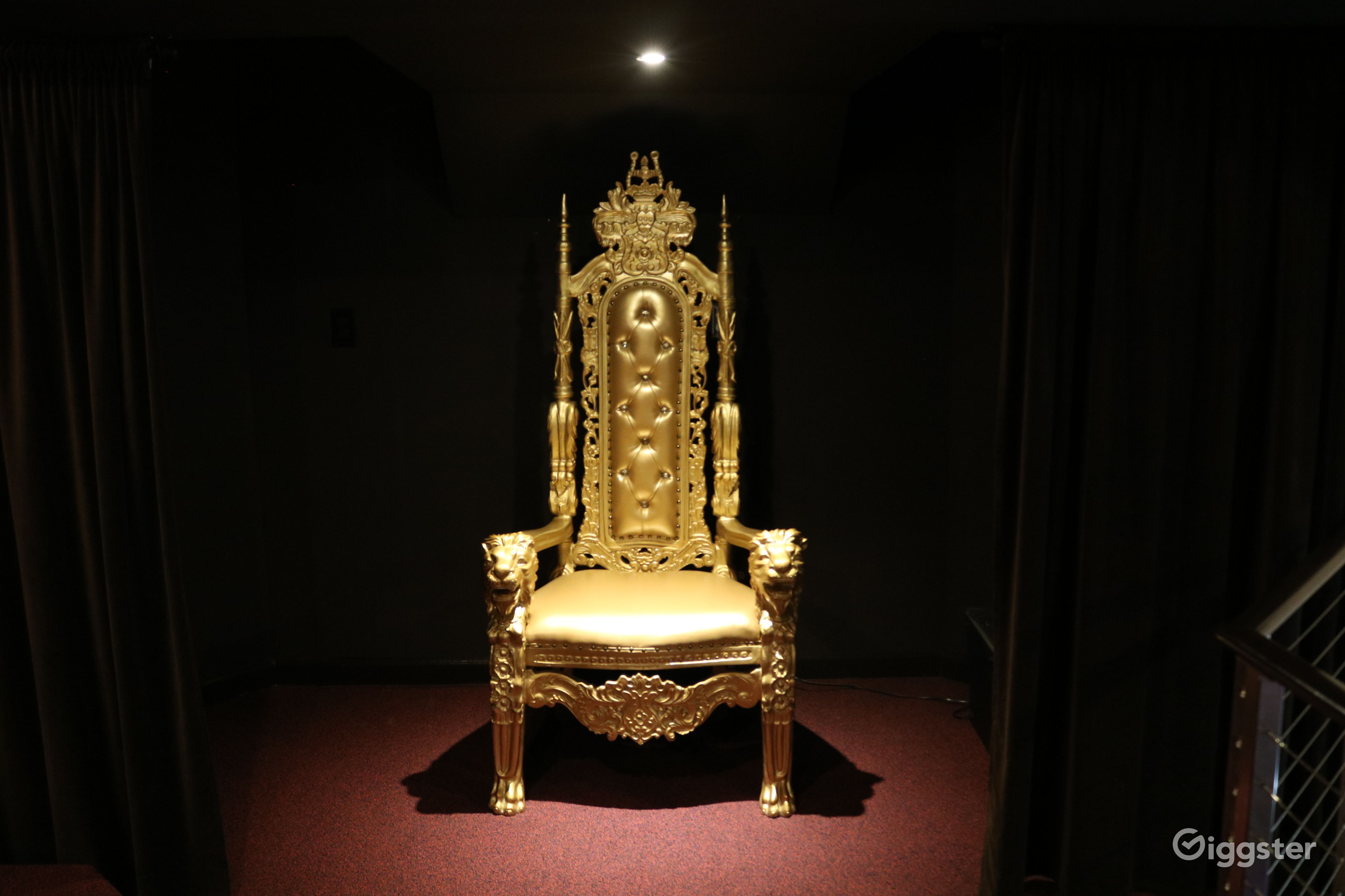 Reign of Thrones~12 Royal King/Queen Throne Chairs | Rent this location ...