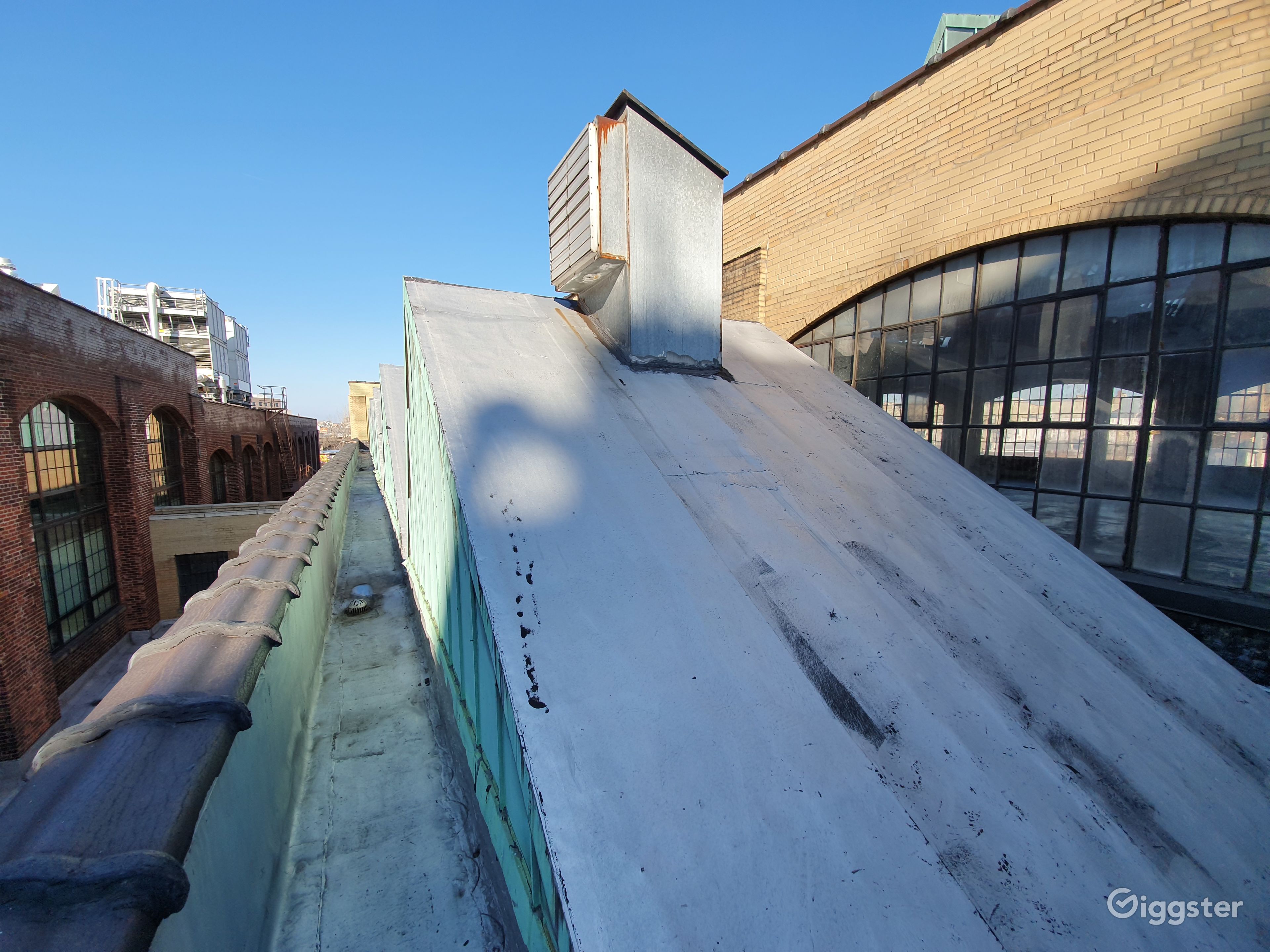 Fantastic UNIQUE Warehouse | Rent this location on Giggster