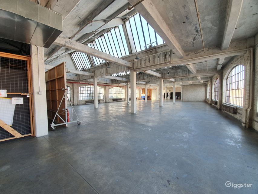 Fantastic UNIQUE Warehouse | Rent this location on Giggster