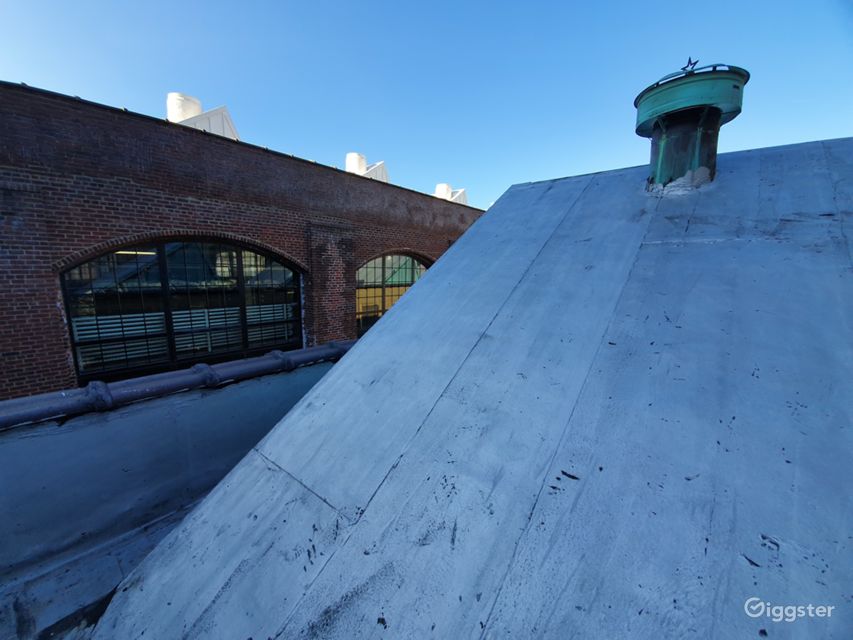 Fantastic UNIQUE Warehouse | Rent this location on Giggster