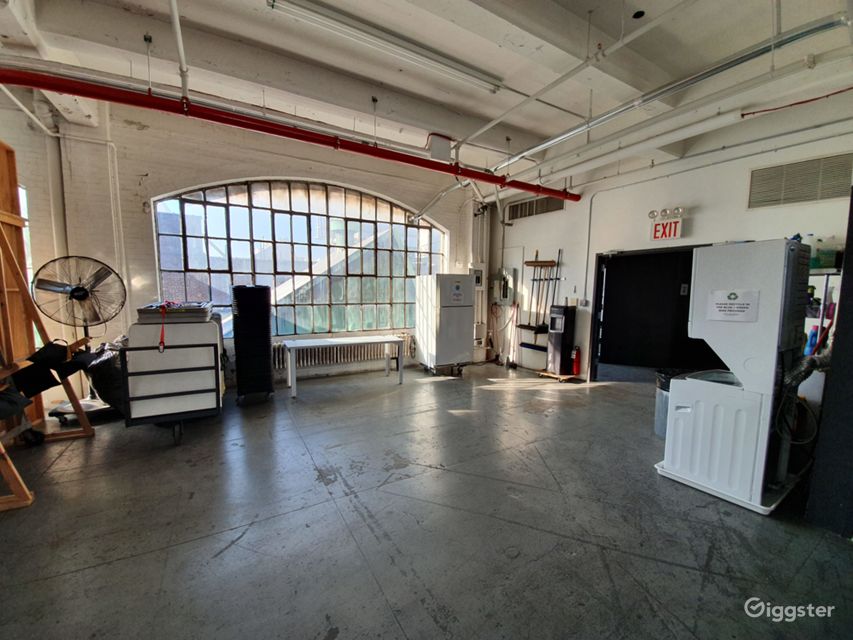 Fantastic UNIQUE Warehouse | Rent this location on Giggster