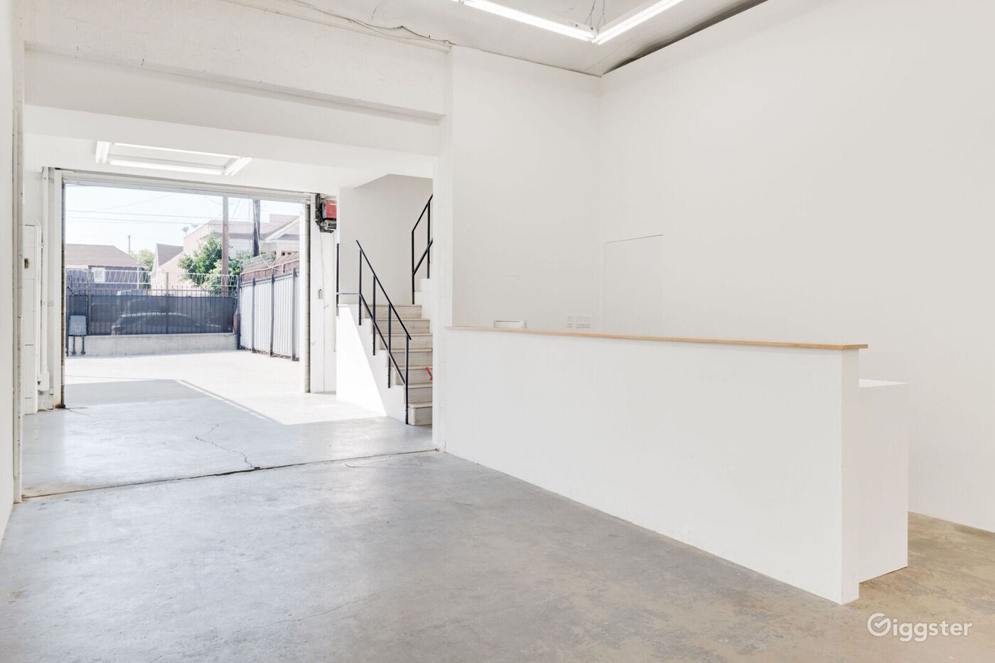 PERFECT FOR YOU - ART GALLERY / EVENT SPACE | Rent this location on ...