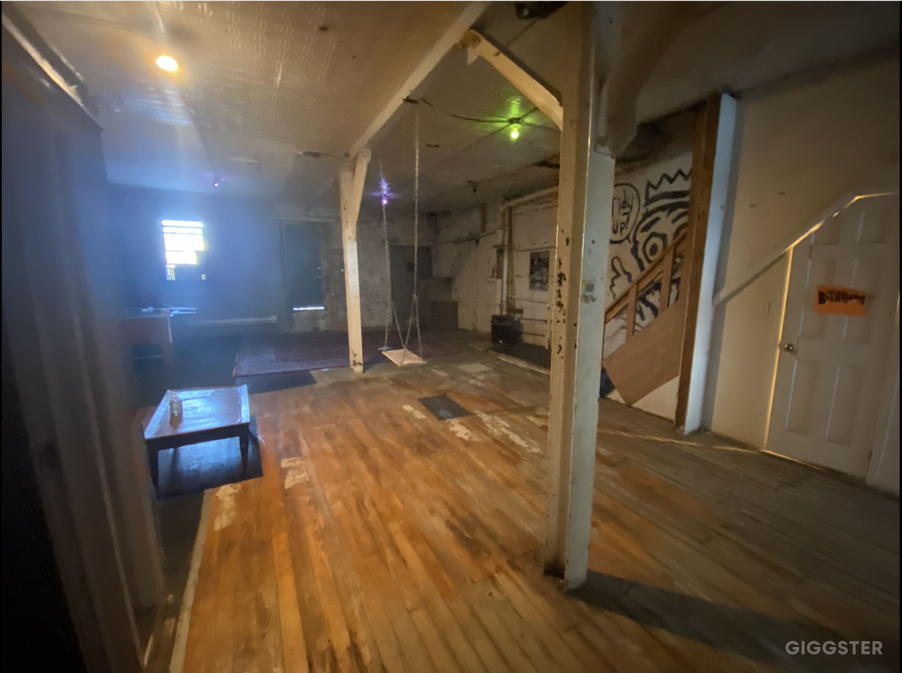 Artist, punk multi-use theater, studio space | Rent this location on ...