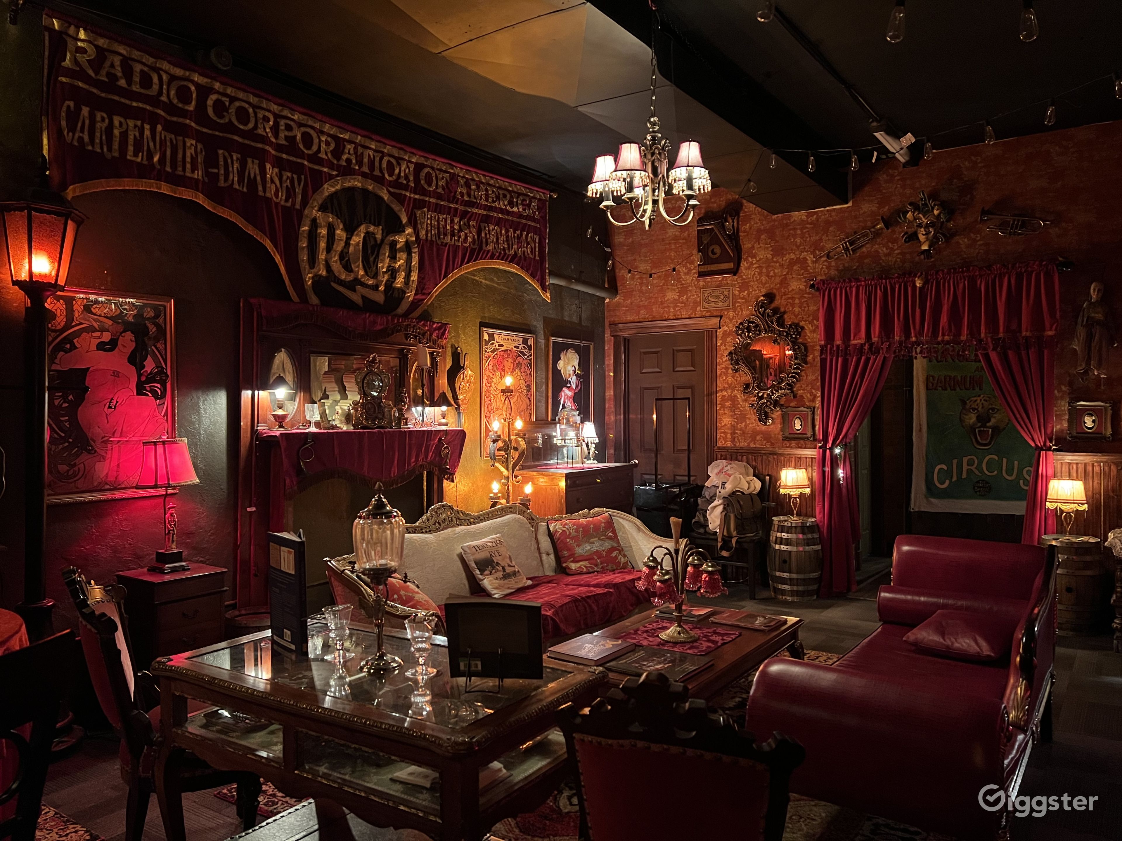 Victorian Lounge- Event Space | Rent this location on Giggster