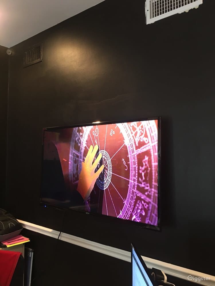 "The Candy Factory" Escape Room | Rent this location on Giggster