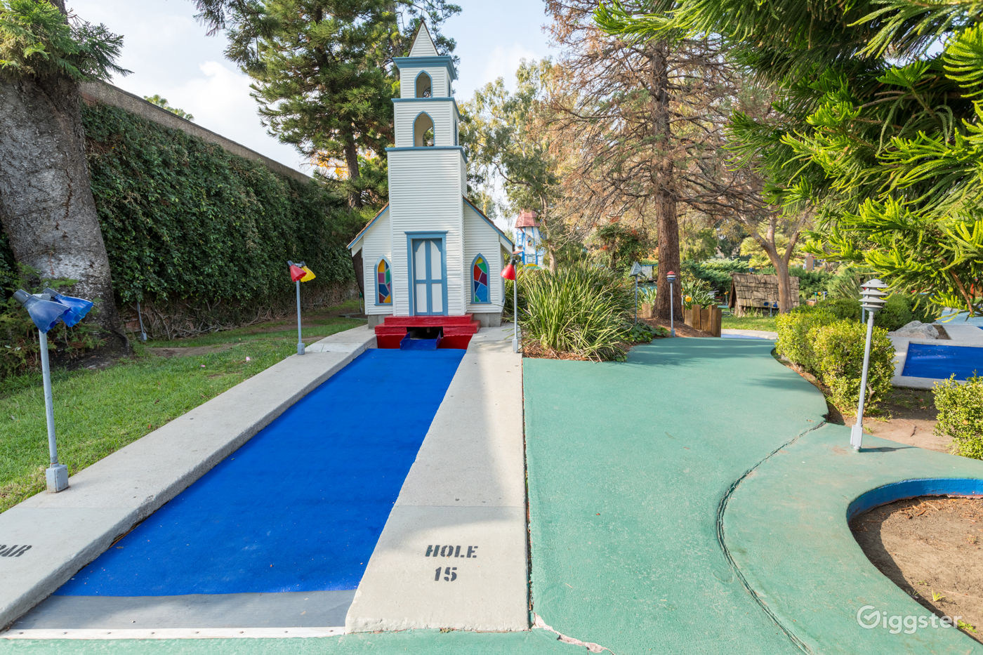 Medieval Mini Golf and Retro Arcade | Rent this location on Giggster