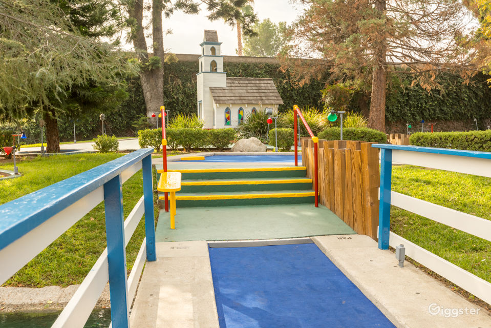 Medieval Mini Golf and Retro Arcade | Rent this location on Giggster