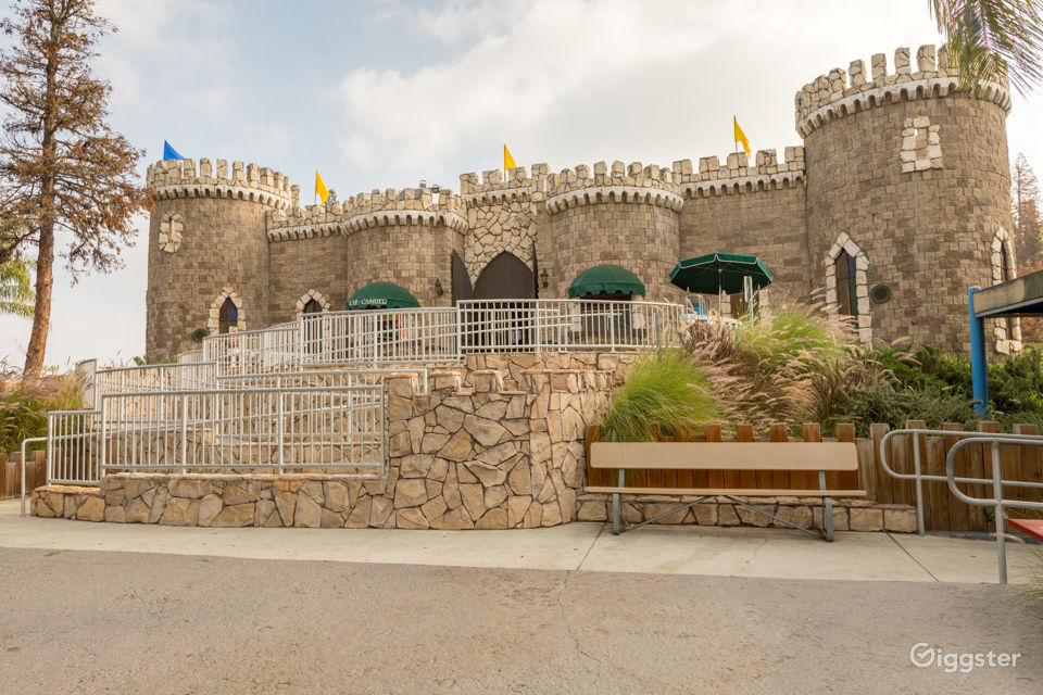 Medieval Mini Golf and Retro Arcade | Rent this location on Giggster