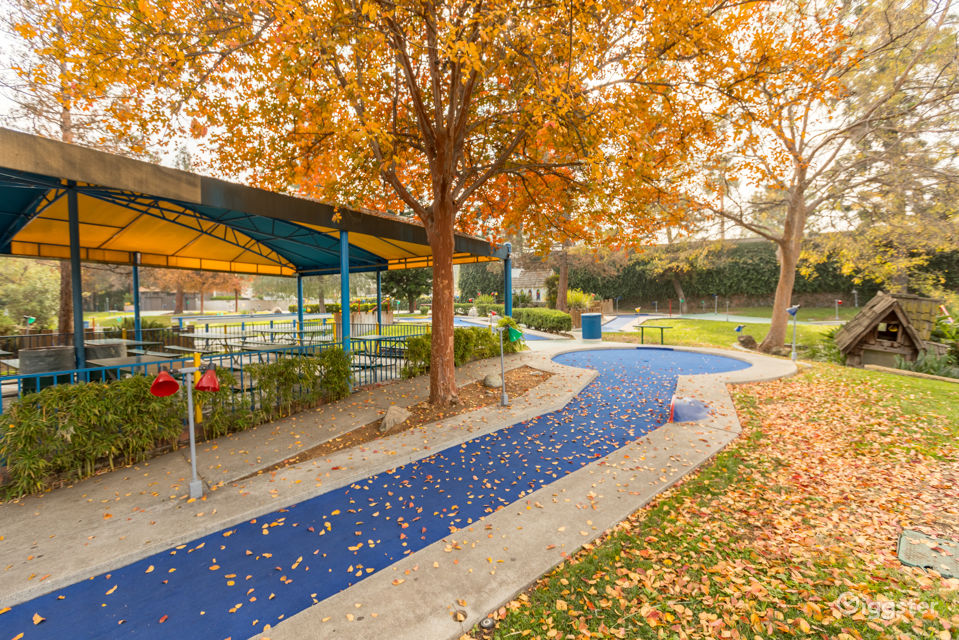 Medieval Mini Golf and Retro Arcade | Rent this location on Giggster