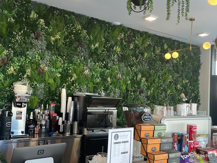 Event space (Art Deco, green wall) | Rent this location on Giggster