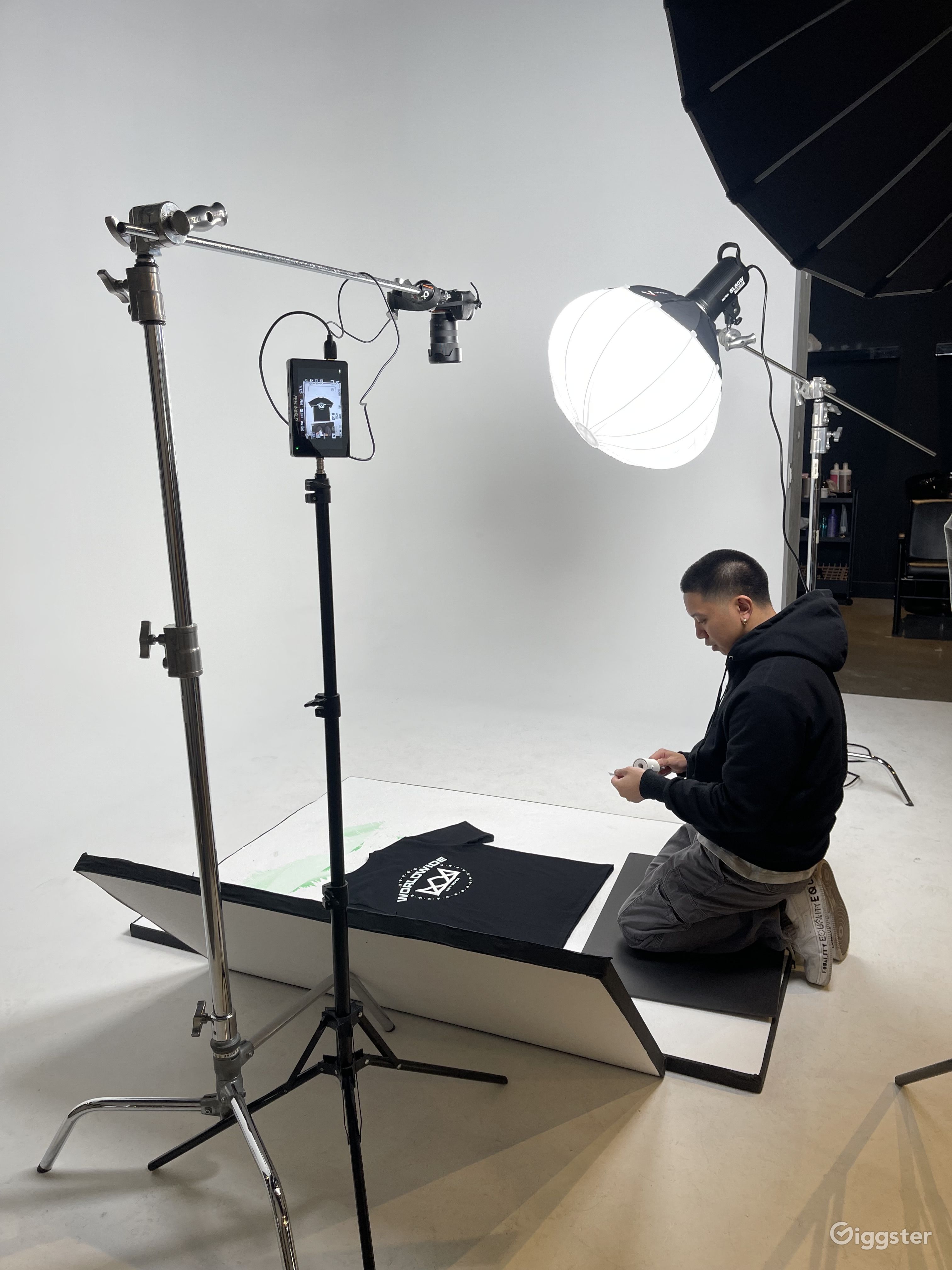 Cyclorama wall - KING & BATHURST | Rent this location on Giggster