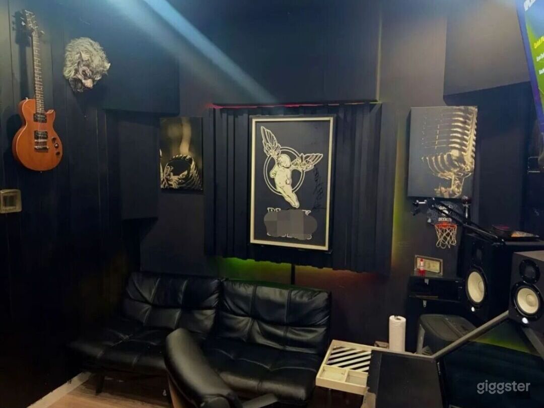 Modern Recording Studio with Premium Sound & Vibe | Rent this location ...