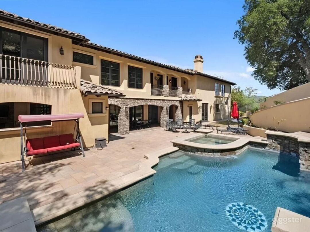 Serene Hillside Infinity Pool | Rent this location on Giggster