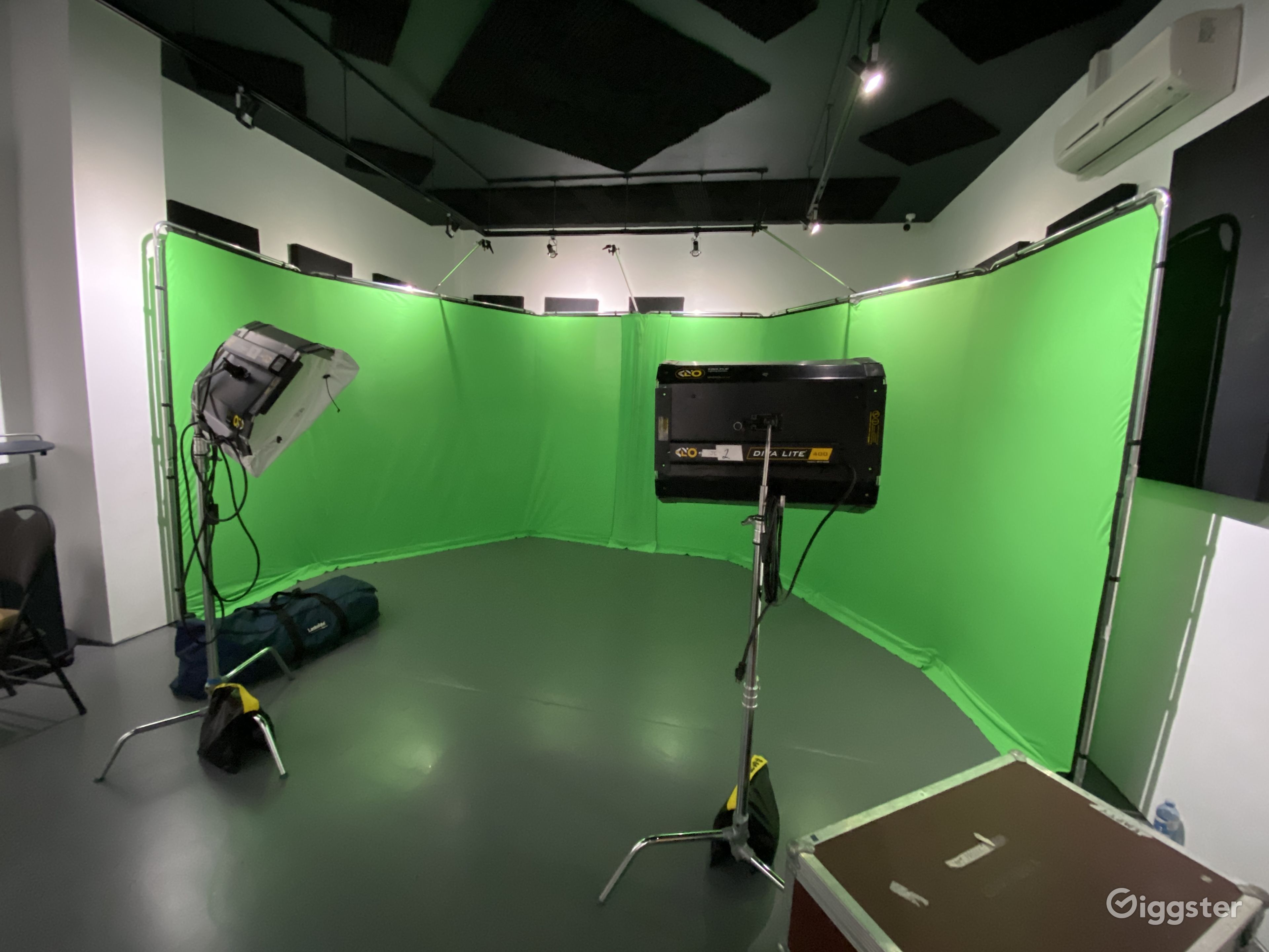 Contemporary Open Space Studios | Rent this location on Giggster