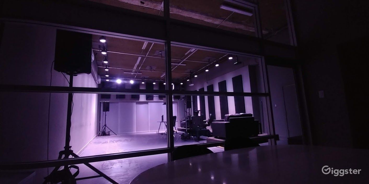 Contemporary Open Space Studios | Rent this location on Giggster