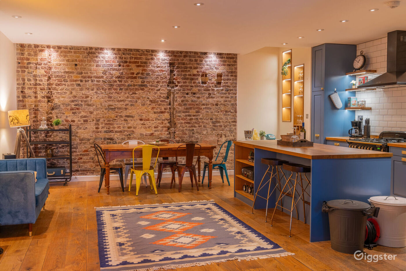 Central London Victorian Mews House Retro Unique | Rent this location on Giggster