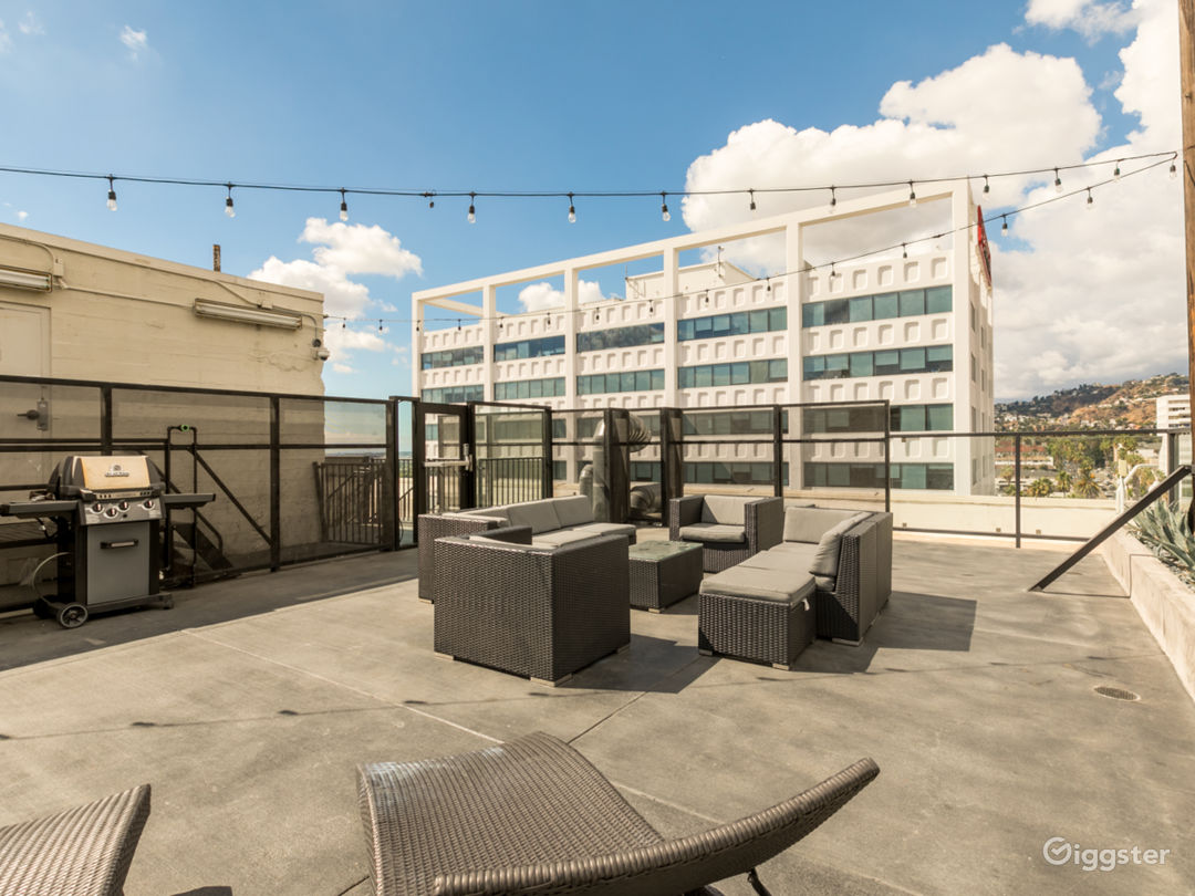 Hollywood Rooftop | Rent this location on Giggster