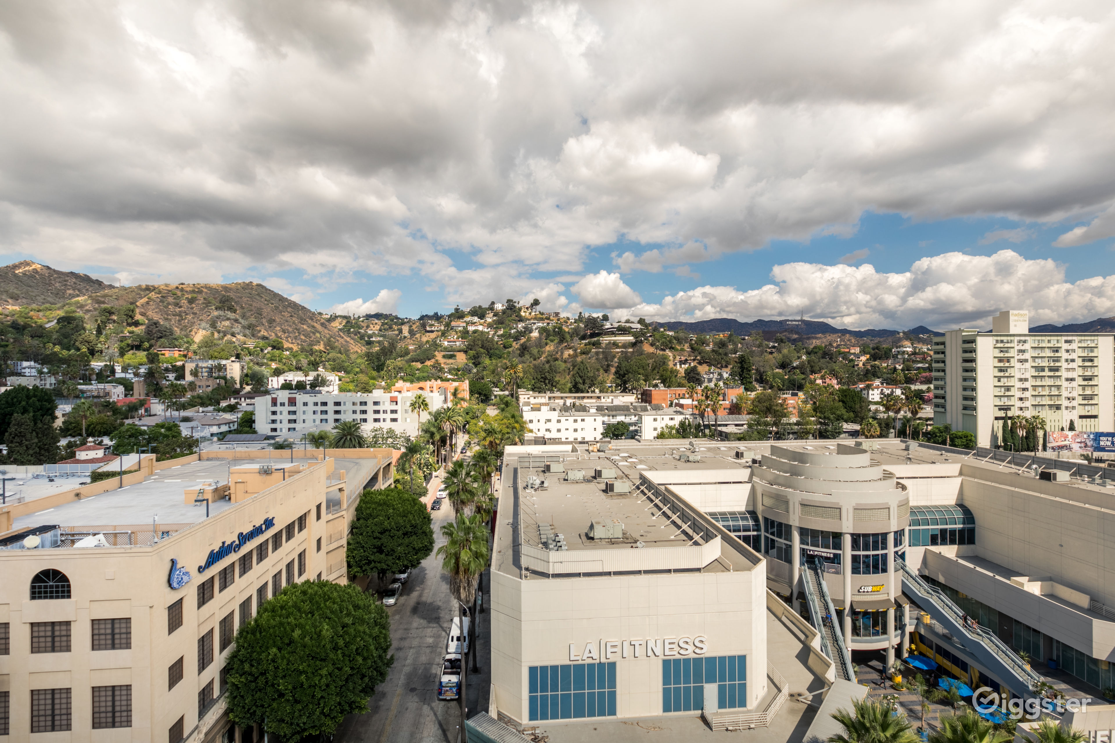 Hollywood Rooftop | Rent this location on Giggster