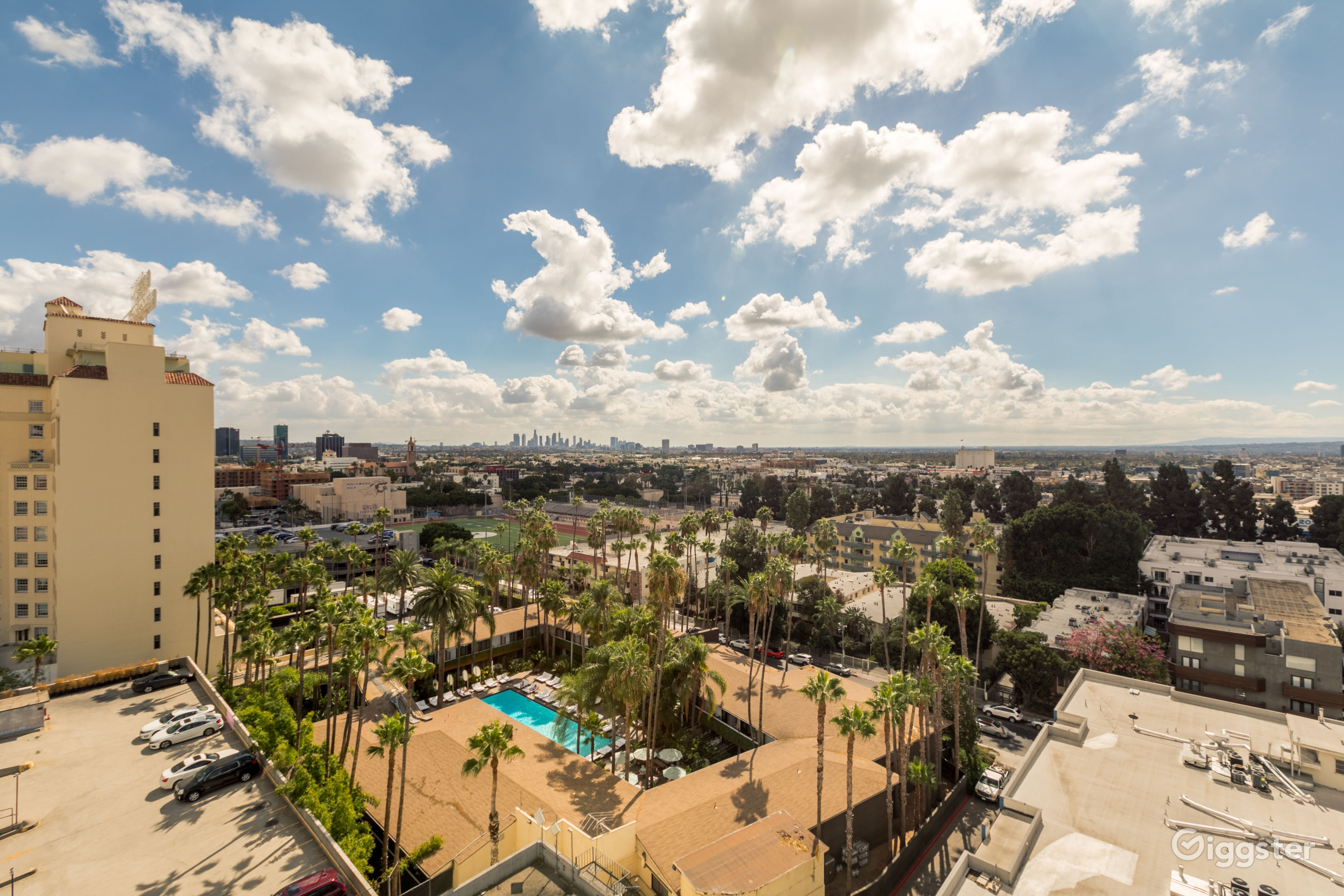 Hollywood Rooftop | Rent this location on Giggster