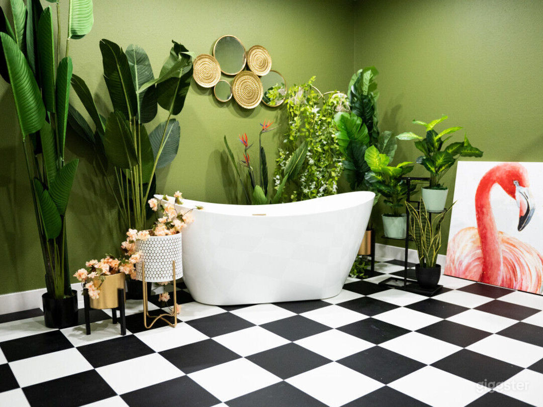 Versatile photography studio near IAH Airport | Rent this location on ...