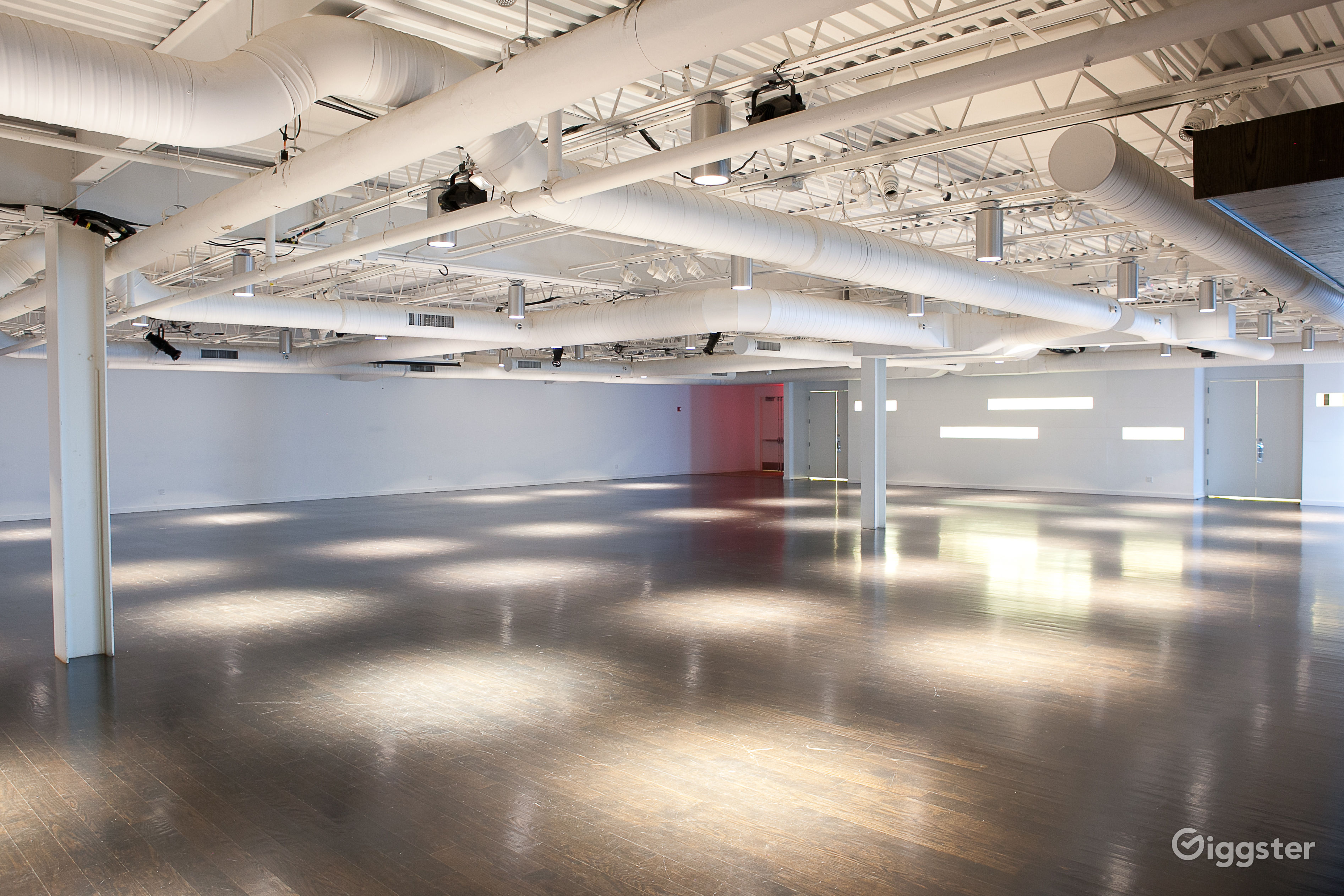 Flexible & Modern Industrial Event Space Near NYC | Rent this location ...