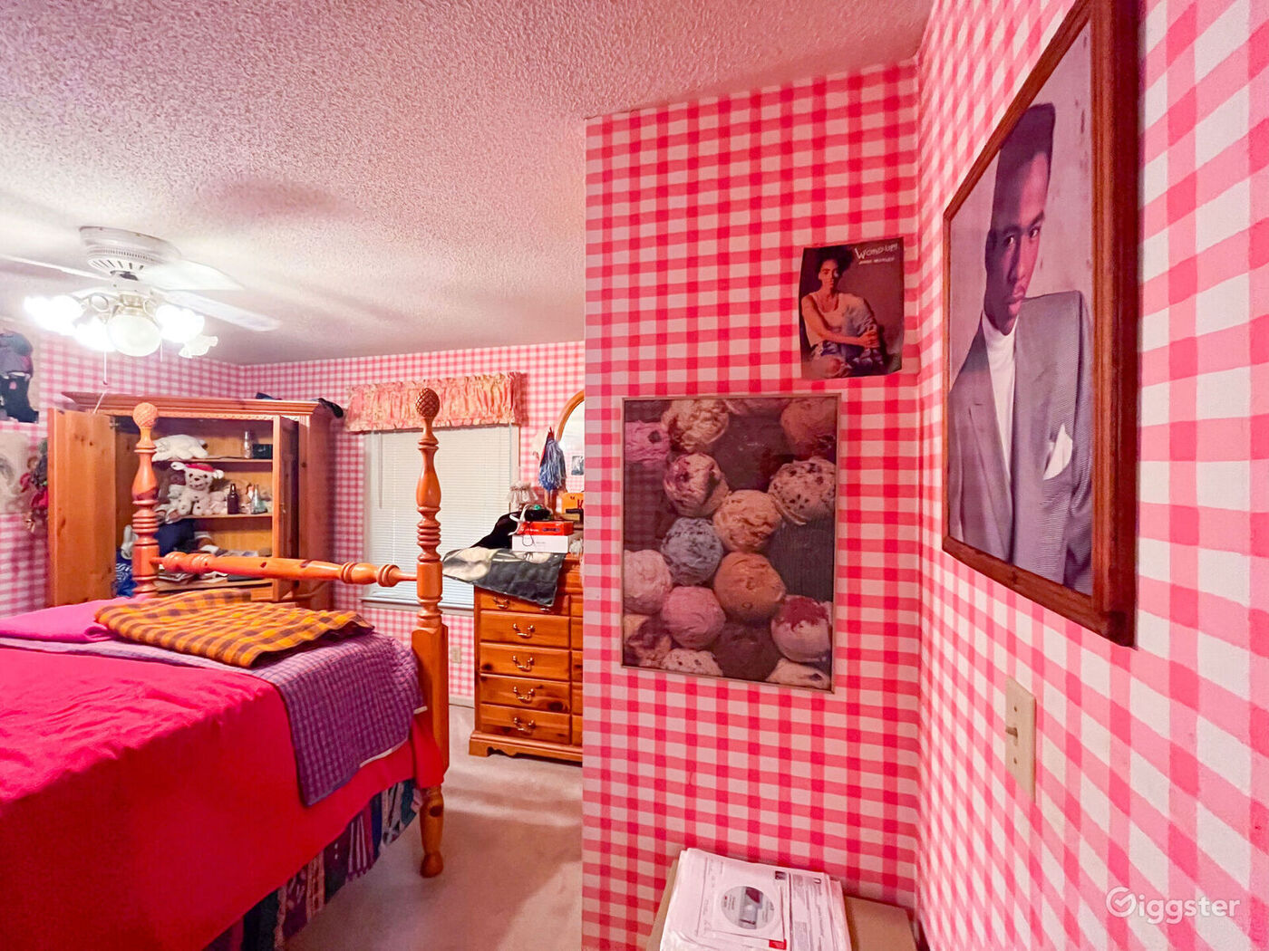 1994 Teenage Girl's Bedroom (inside 70's Ranch) | Rent this location on ...