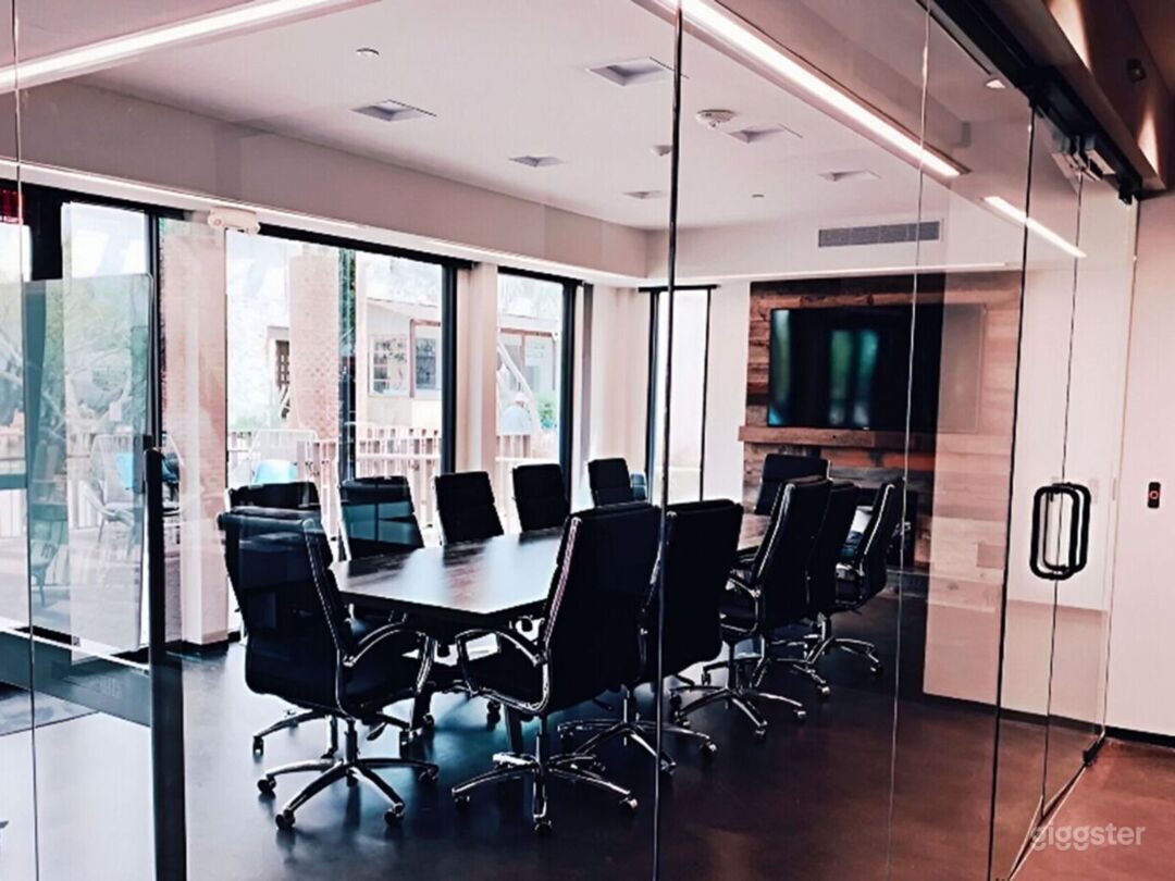 Executive 12 Person Boardroom in North Scottsdale | Rent this location ...