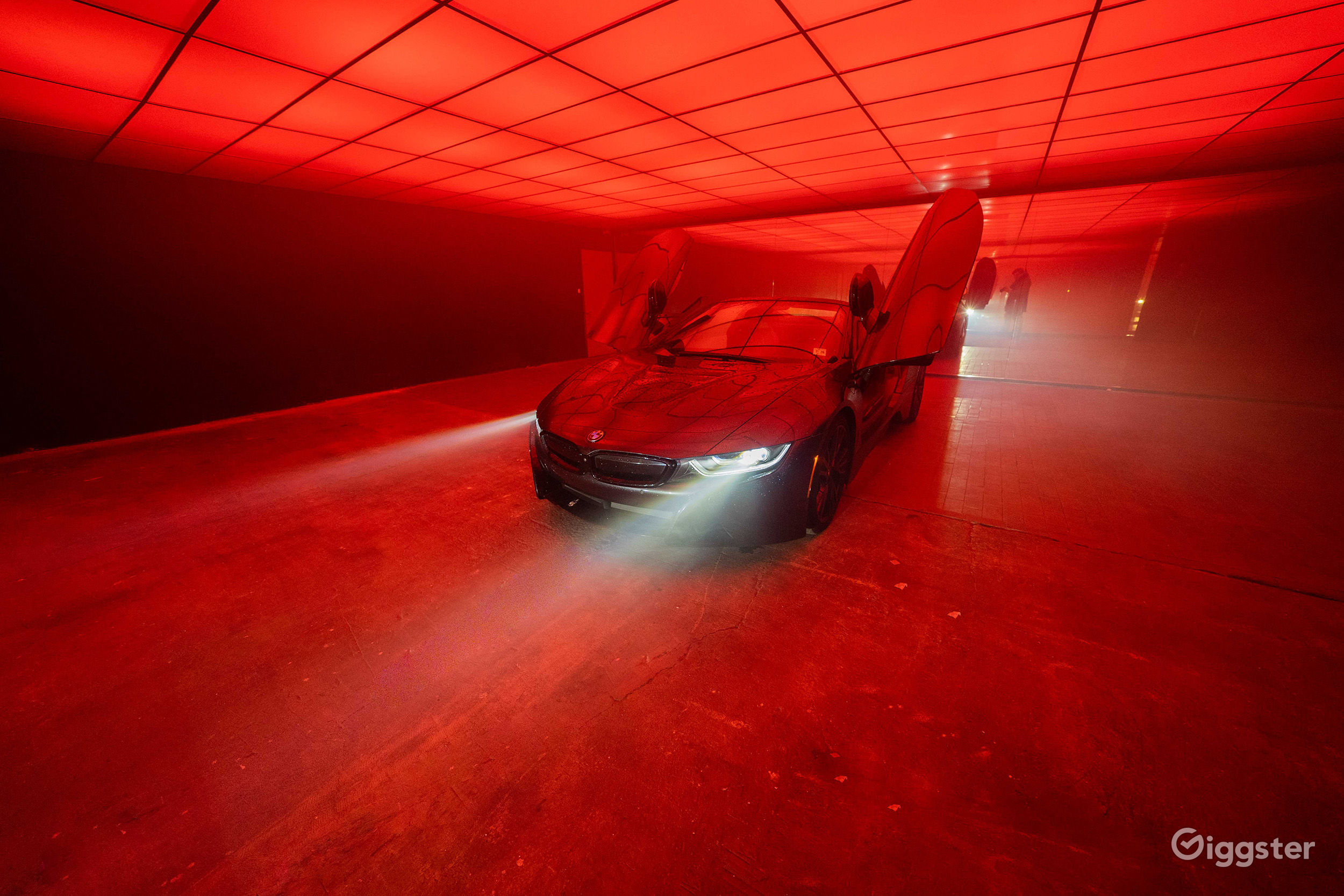 Infinity Room in Brooklyn | Rent this location on Giggster