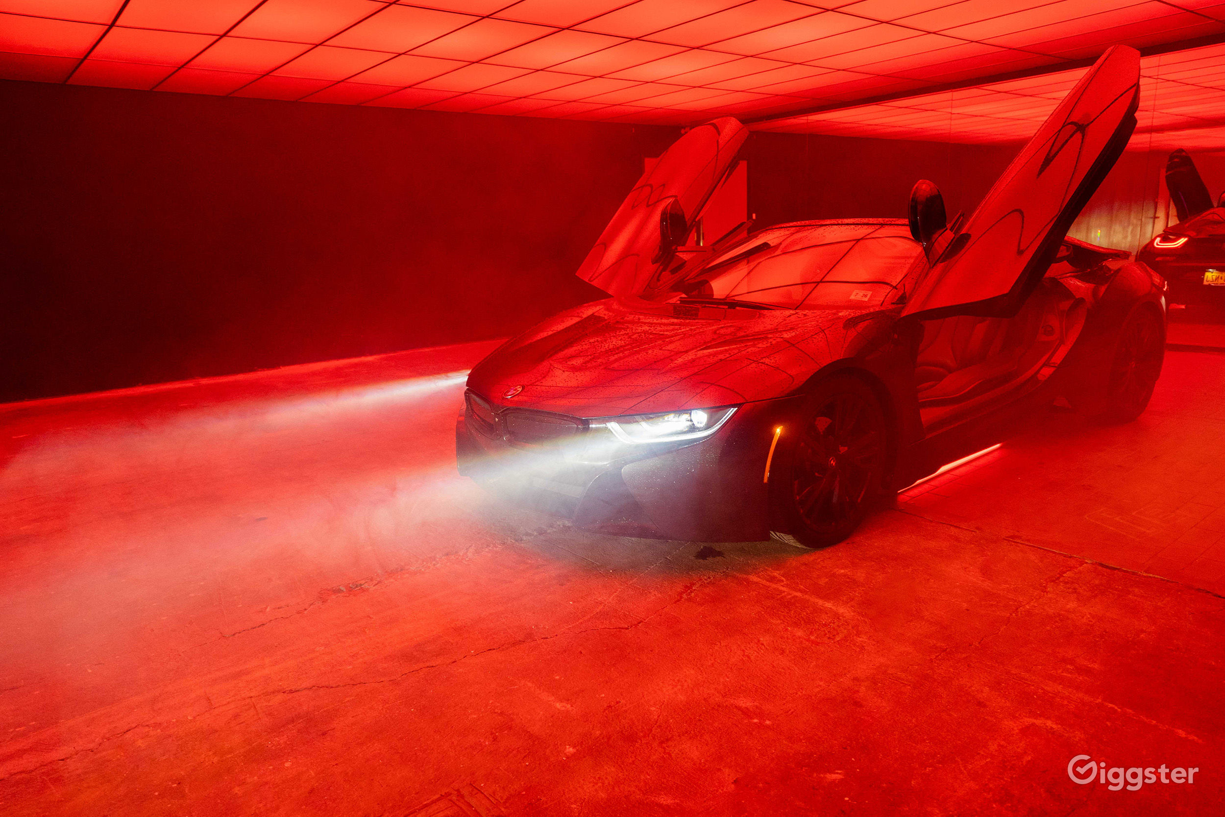 Infinity Room in Brooklyn | Rent this location on Giggster