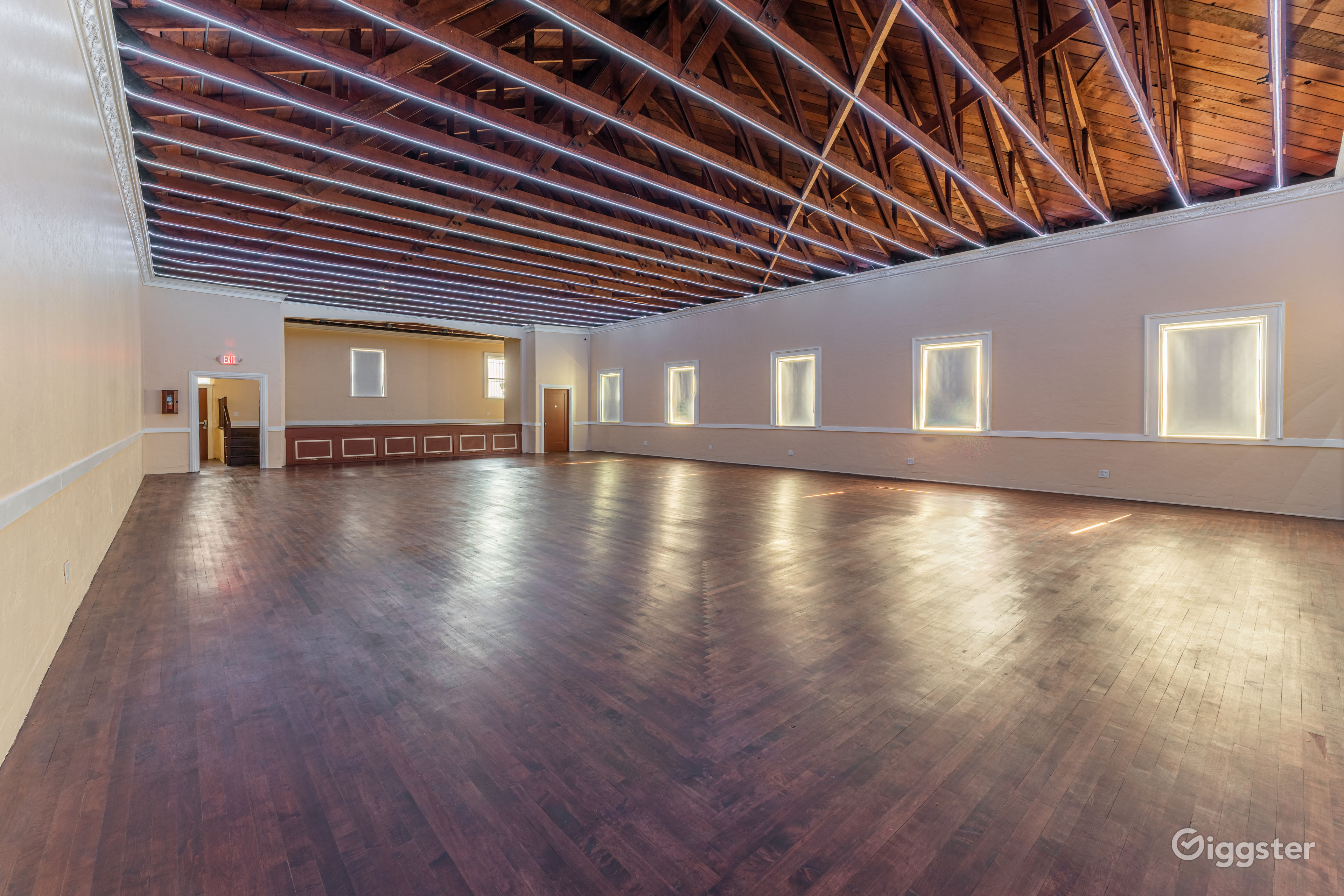 LA Banquet Hall Performance Stage Two Ballrooms | Rent this location on ...