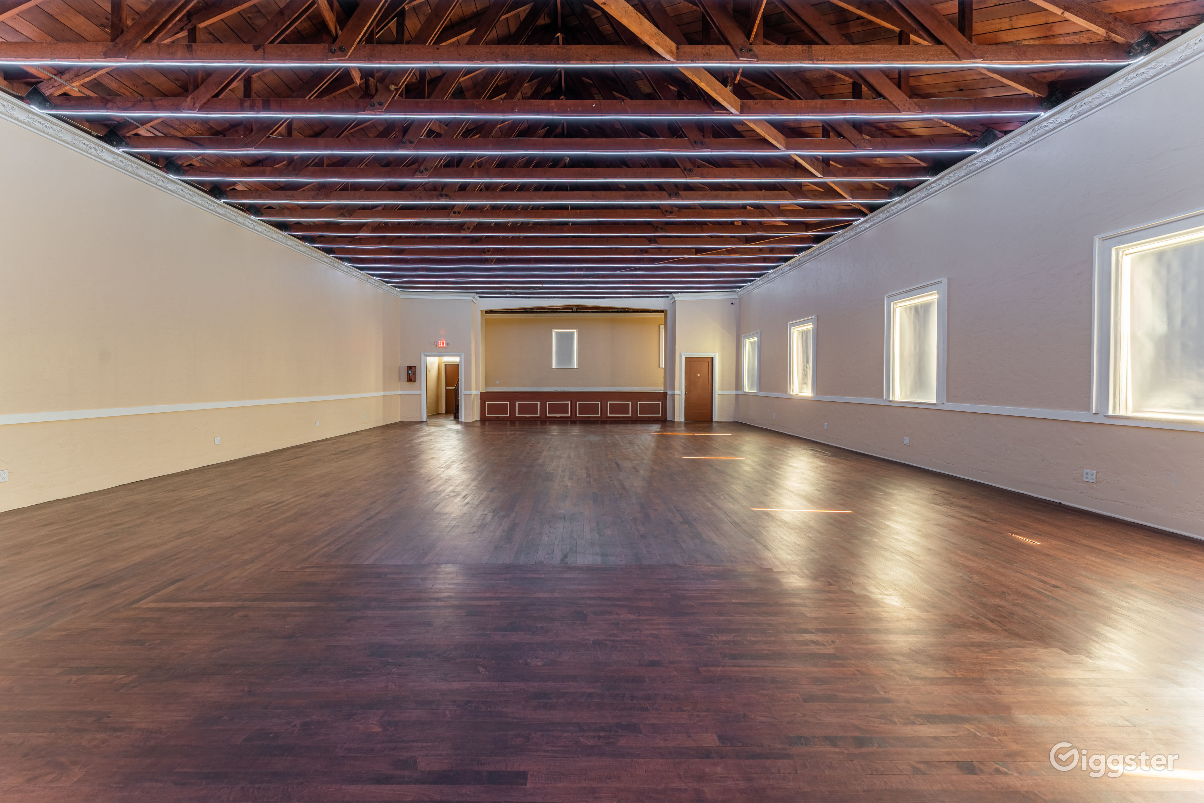 LA Banquet Hall Performance Stage Two Ballrooms | Rent this location on ...