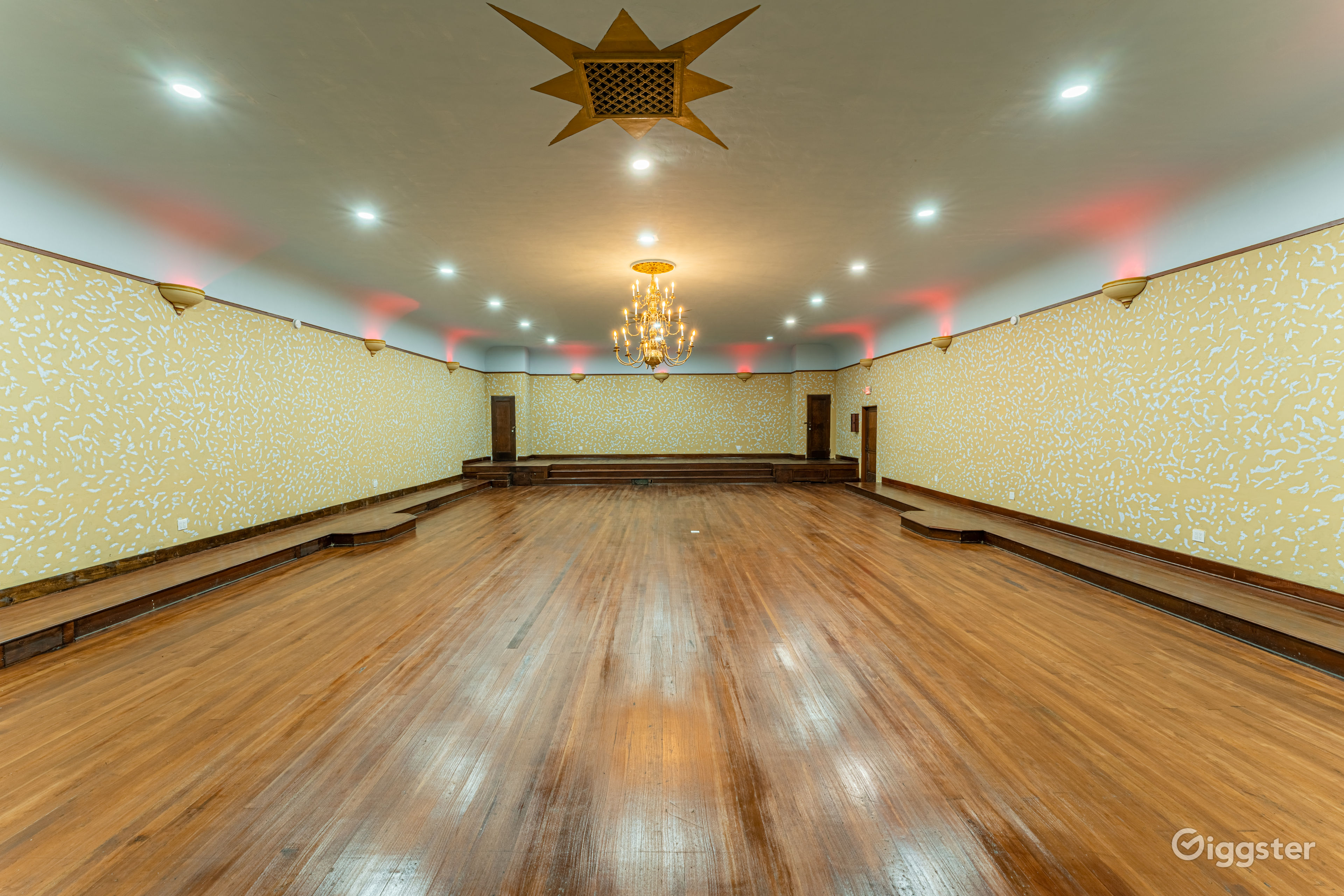 LA Banquet Hall Performance Stage Two Ballrooms | Rent this location on ...